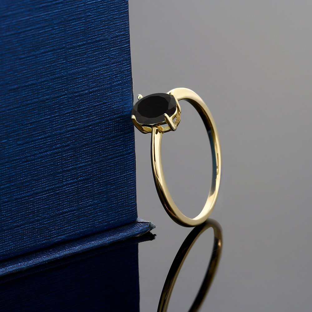 Gem Stone King 10K Yellow Gold Black Onyx Solitaire Engagement Ring For Women (0.80 Cttw, Oval 7X5MM, Gemstone December Birthstone, Size 9)