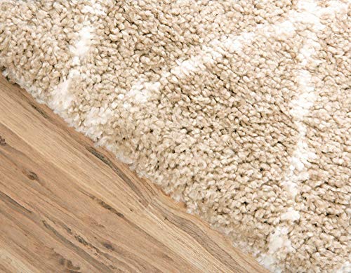 Unique Loom Rabat Shag Collection Modern Tribal Moroccan Inspired Plush & Soft Geometric Design Area Rug (5' 0 x 8' 0 Rectangular, Taupe/ Ivory)