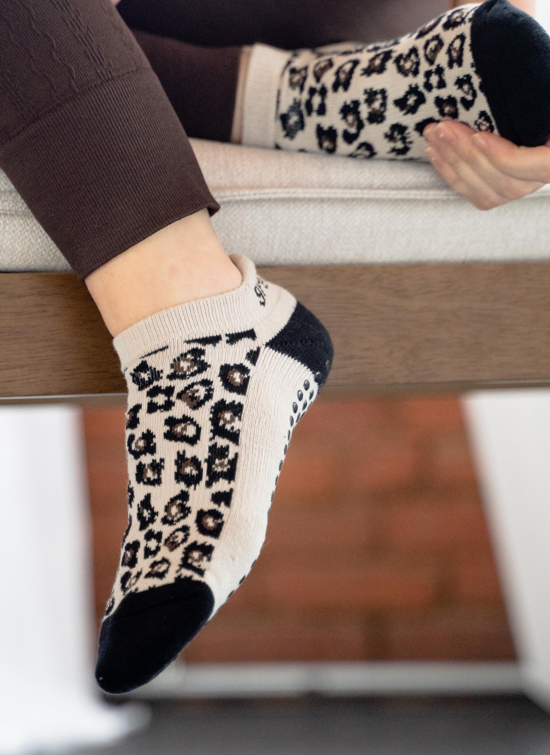 Great Soles Ombre and Leopard Print Non Skid Socks for Women - Non Slip Grip Yoga Socks for Pilates, Barre, Ballet (Leopard Black)