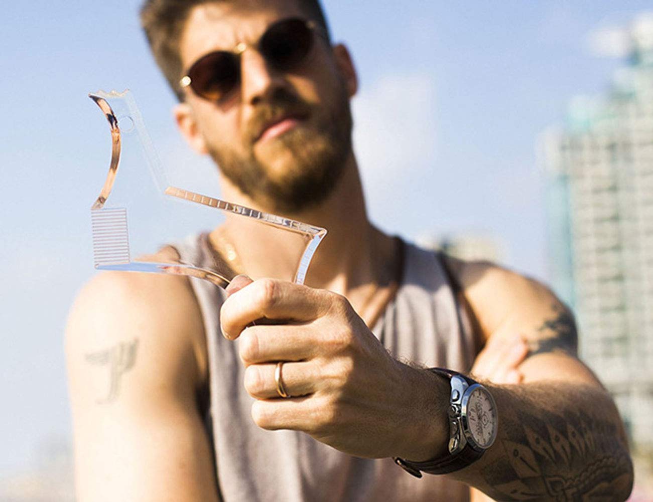 IGEA Beard Care Kit 6 in 1,Beard Brush, Comb, Beard Shaper, Scissors, Travel Bag, Works with Beard Razor Electric Trimmers