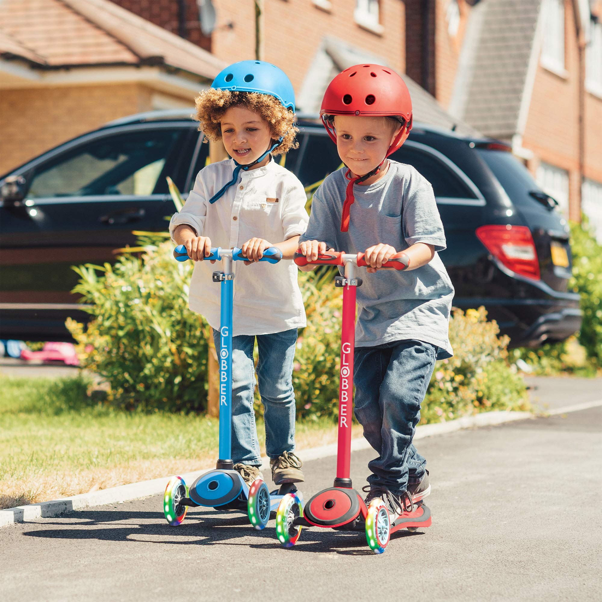 Globber - Primo Plus 3-Wheel Kids Kick Scooter - LED Light Up Wheels - Adjustable Height T-Bar - for Boys and Girls - Sky Blue