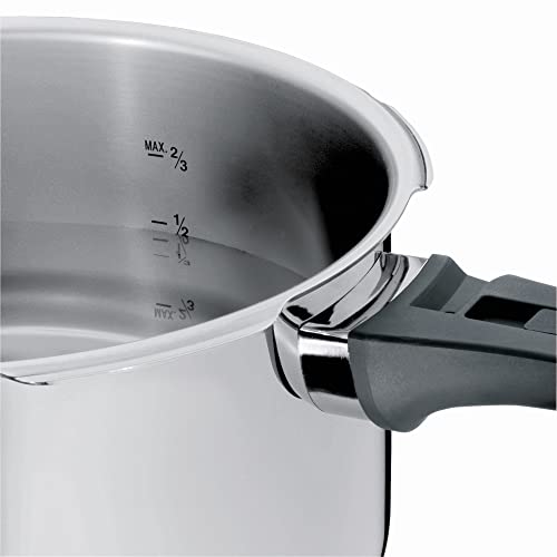 WMF Perfect Pressure Cooker Induction 4.5 L, Pressure Cooker, Large Cooking Signal, 2 Cooking Levels, Removable Lid Handle, Cromargan Stainless Steel