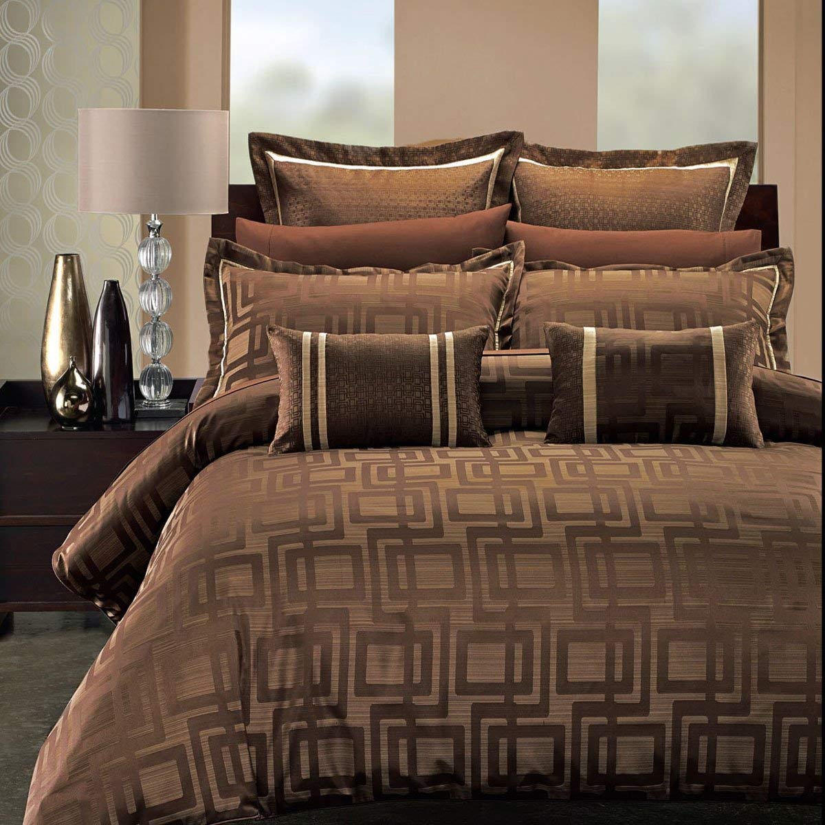 Royal Hotel Bedding 7PC- King/Cal-King Janet Jacquard Duvet Cover Set