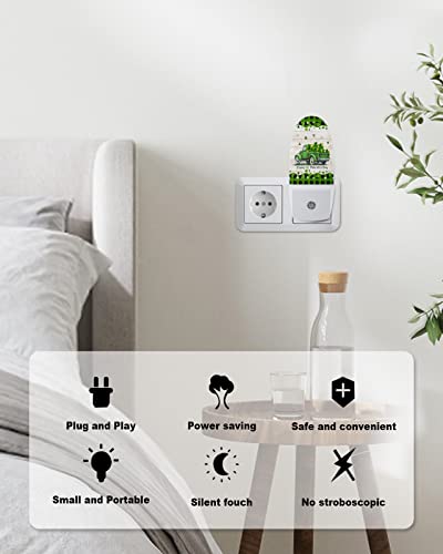 St. Patrick's Day Night Light, LED Plug in Night Light, Green Buffalo Plaid Truck Lucky Clover Gold on Wood Night Lights with Dusk to Dawn Sensor Decorative Kids/Adults Nightlight for Bedroom Bathroom