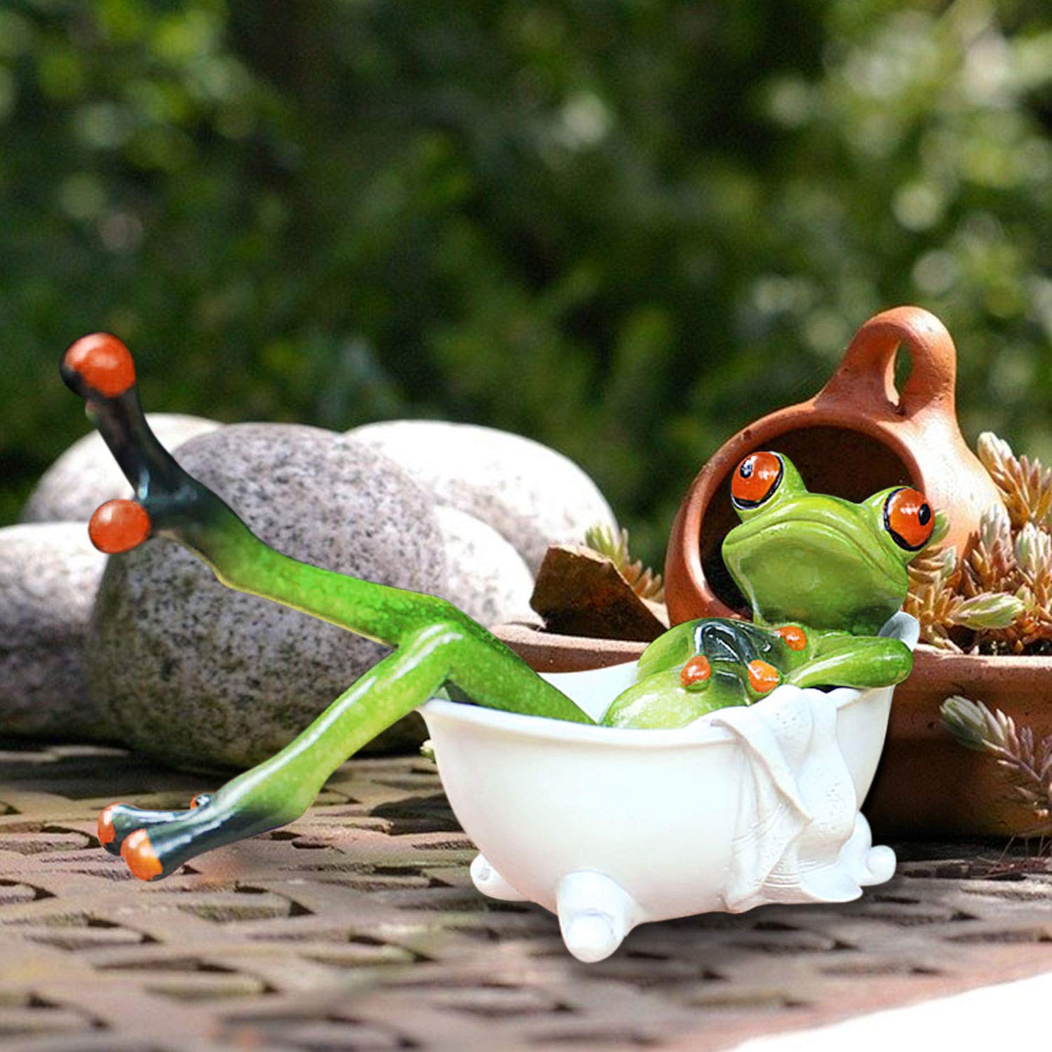 HAPTIME Frog Figurine Decor, A Frog Lying in The Bathtub, Frog Sculpture Statue, Creative Craft Resin, Great for Desk Bathroom Home Decoration (5.3 inch)