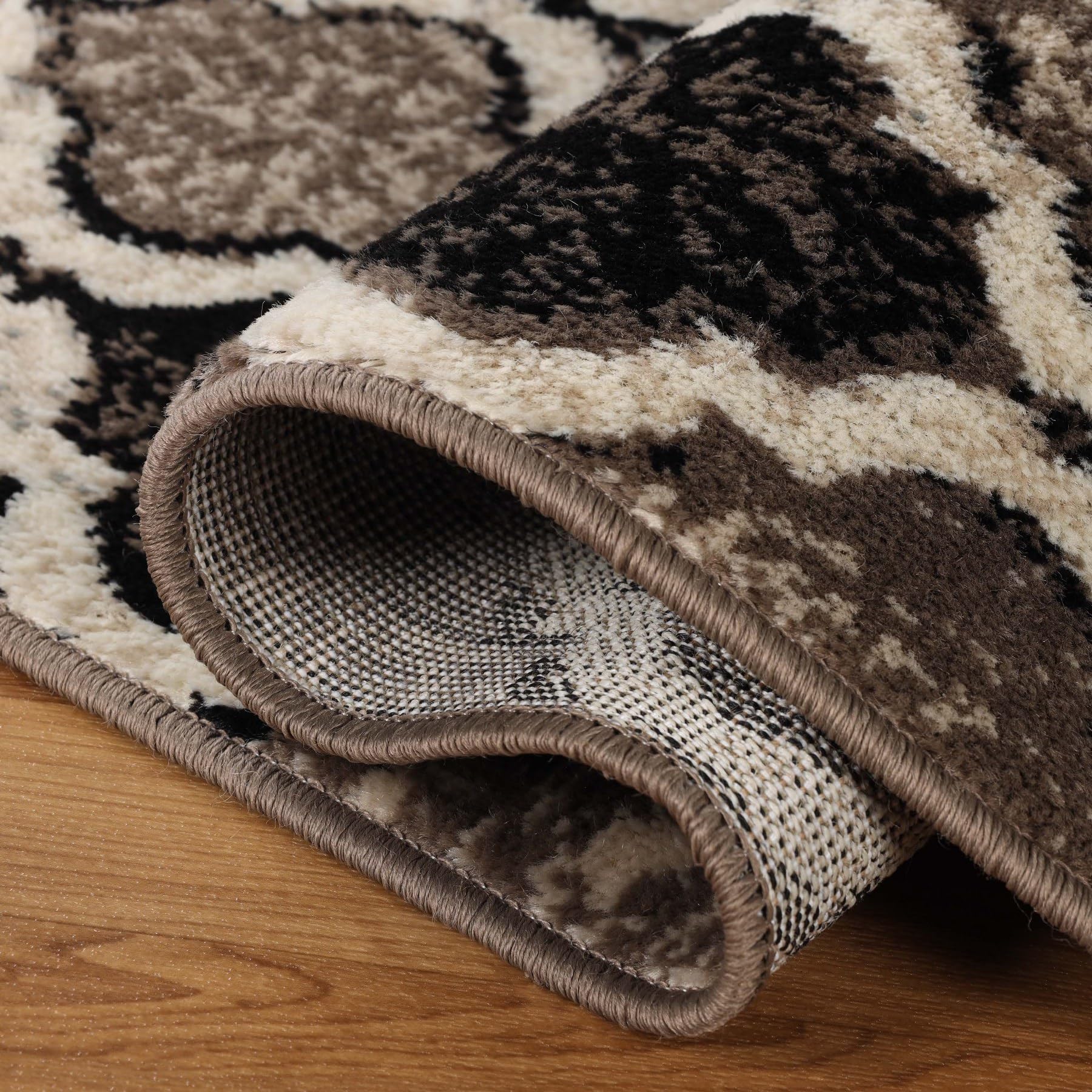 Superior Indoor Small Area Rug, Jute Backed, Perfect for Living/ Dining Room, Bedroom, Office, Kitchen, Entryway, Modern Geometric Trellis Floor Decor, Viking Collection, 2' x 3', Ivory