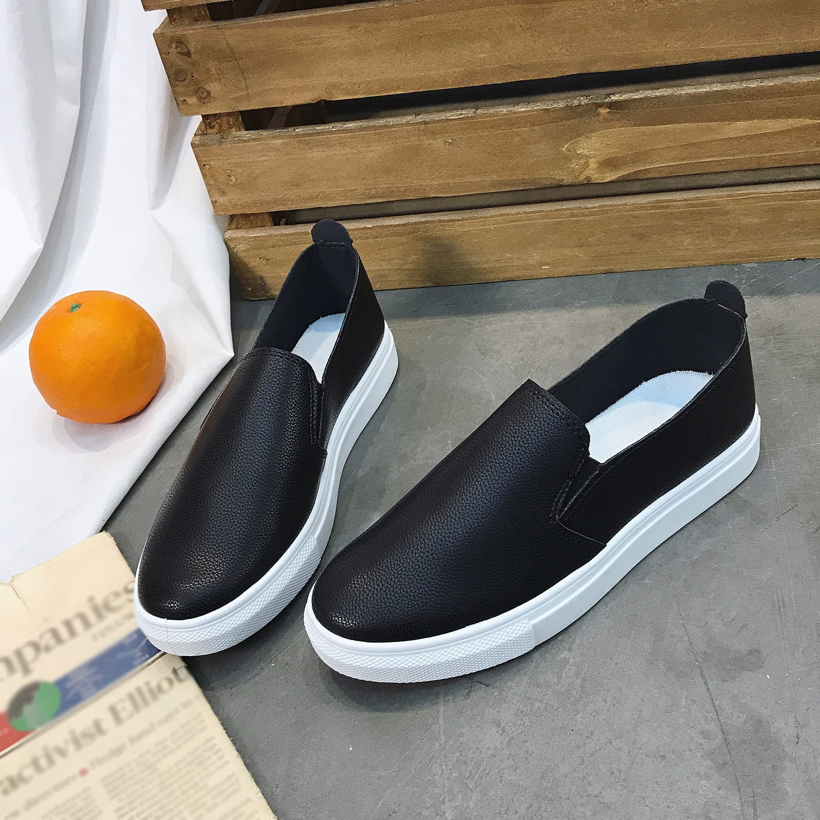 Leisure Women's Four Seasons Solid Color Non Slip Flat Round Toe Breathable Slip On Lazy Shoes Mens Casual Shoes Size 11 Black
