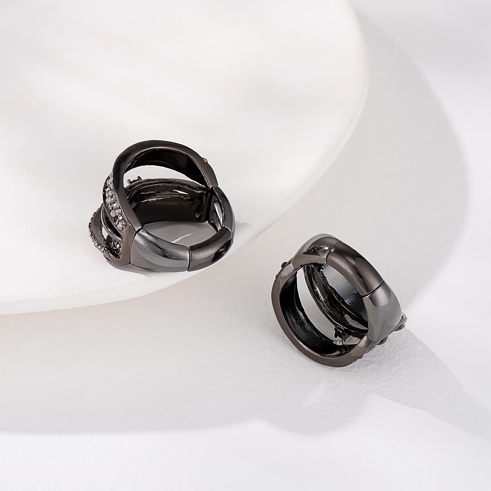 Luxurious Fashion Gun Black Plated Rhinestone Crystal Elastic Adjustable Stretch Adjustable Costume Cocktail Rings for Women