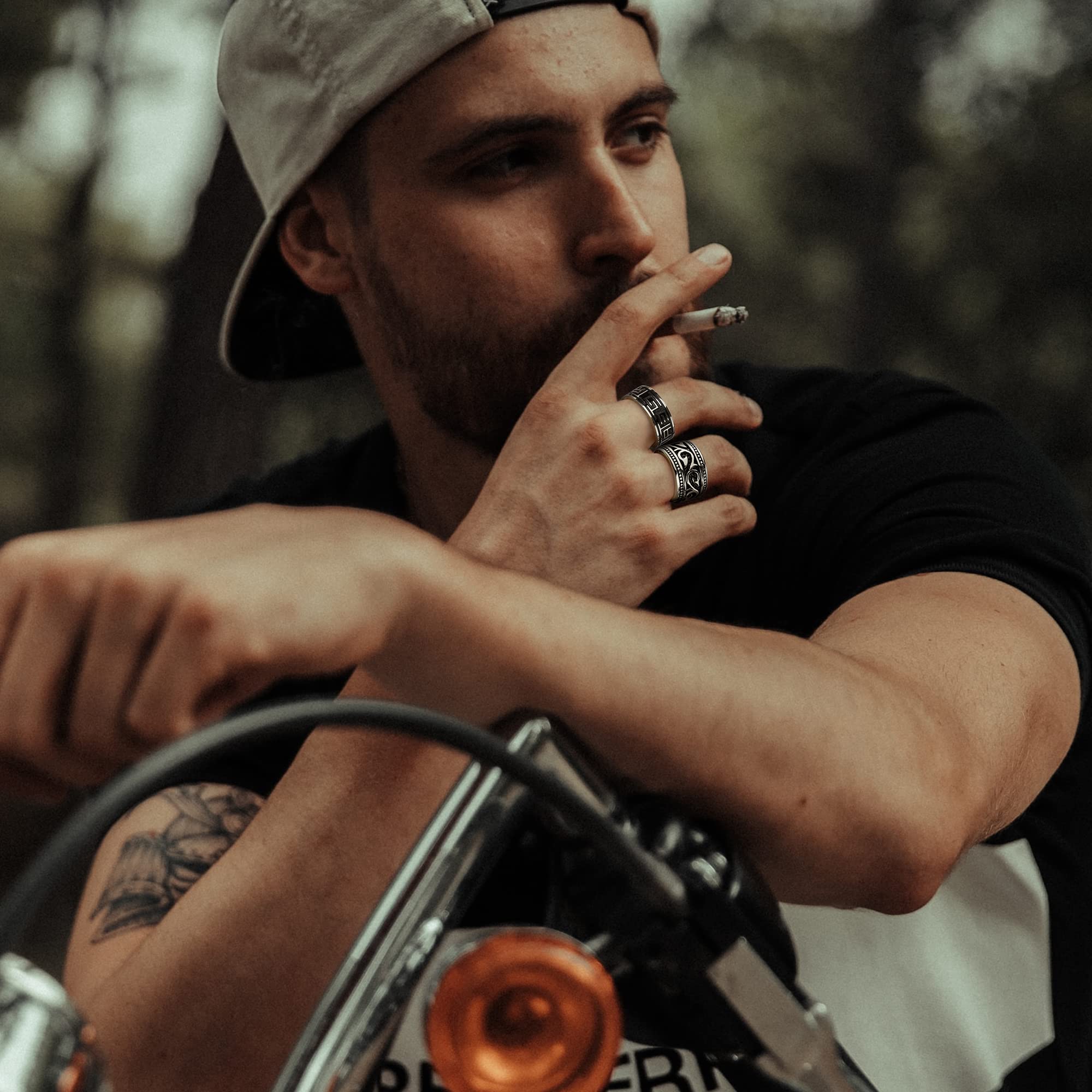 Jstyle 4Pcs Stainless Steel Signet Biker Rings Set Cuban Chain Spinner Ring Silver Vintage Celtic Knot Band Rings Beveled Polished Edge Comfort Fit 10