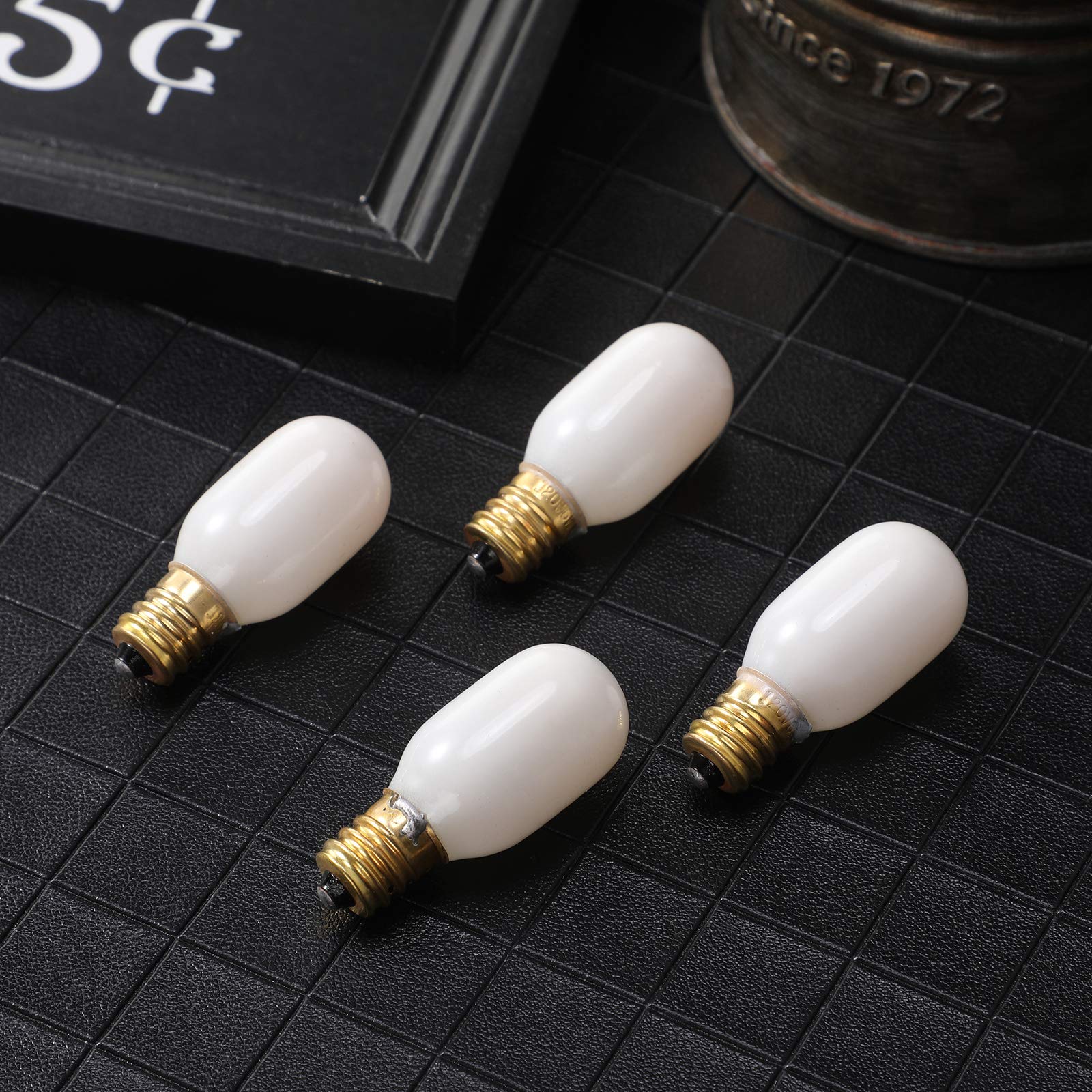 Honoson Christmas Village Light Bulbs 6 W Replacement Bulbs Accessory for Christmas House Replacement Bulbs Accessories (20 Pieces)