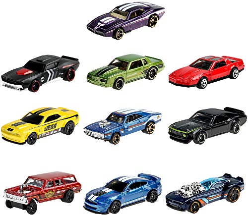 Hot Wheels Muscle Mania 10 Pack Mini Collection, 1:64 Scale Muscle Cars with Authentic Sculpt, Iconic Casting & Custom Stripe for Collectors & Kids Aged 3 & Up [Amazon Exclusive]