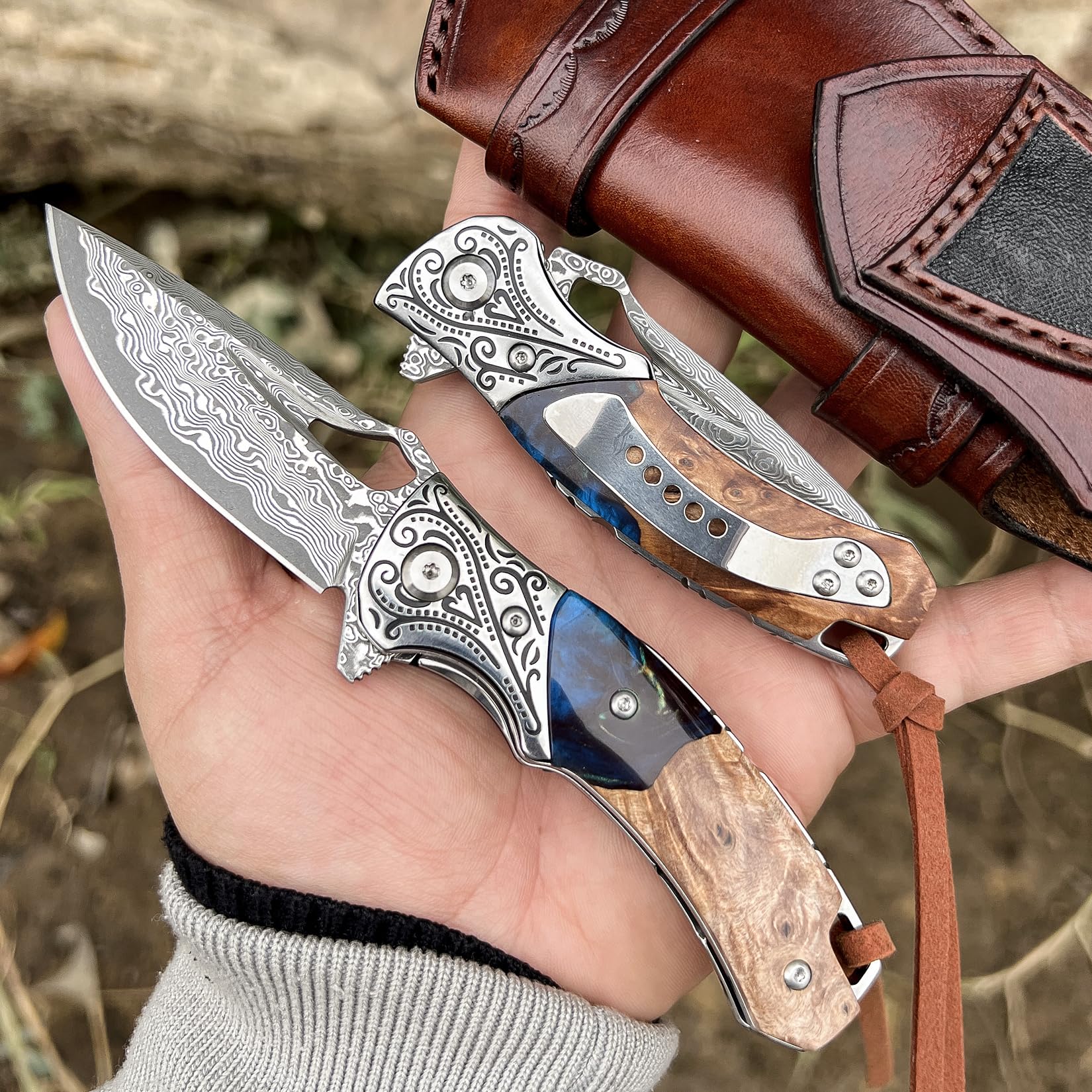 VNLA Damascus Folding Pocket Knife,Forged Damascus Steel Blade,New material handle made of resin and maple leaf.with leather case,Pocket Clip,Suitable for Hiking carry EDC