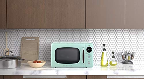Winia WOR07R3ZEM Retro Microwave, 0.7 Cu. Ft, Mint