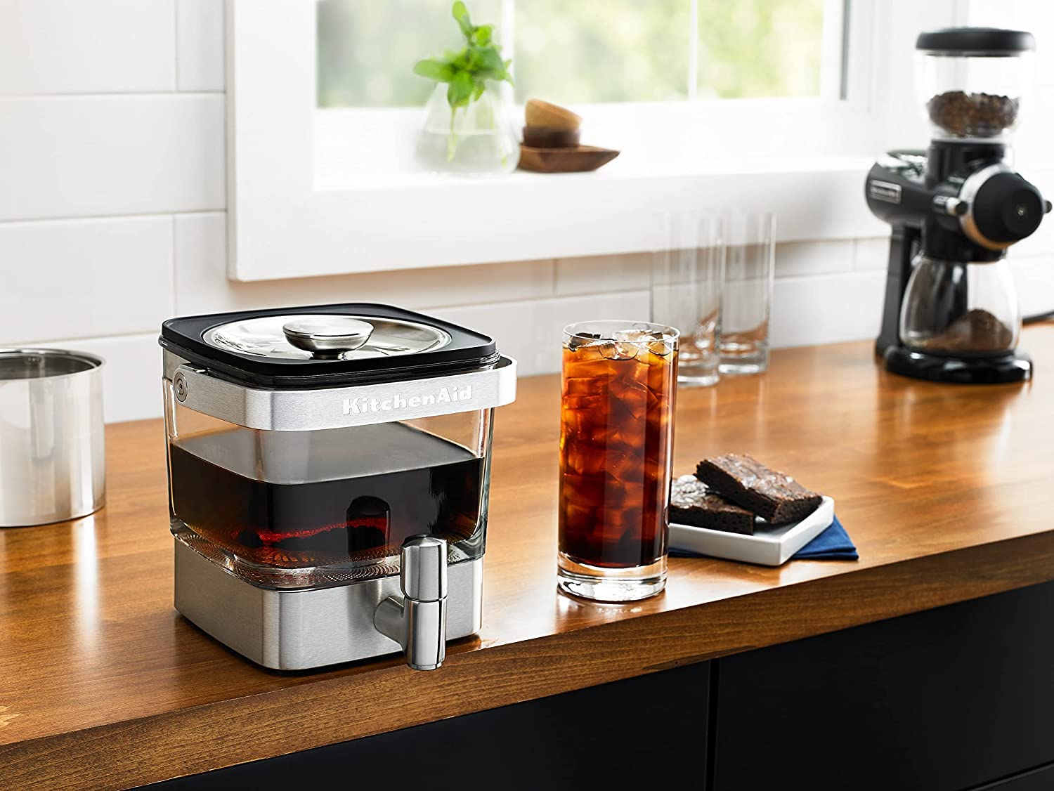 KitchenAid KCM4212SX Cold Brew Coffee Maker-Brushed Stainless Steel, 28 ounce (RENEWED)