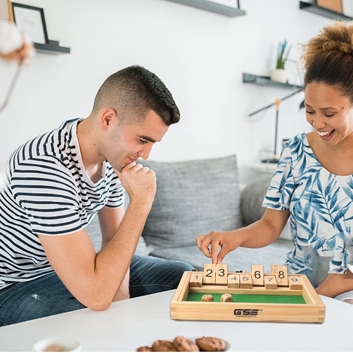 GSE Wooden Shut The Box 9 Numbers Dice Game Board with 2 Wooden Dices, Classic Tabletop Version of The Popular English Pub Game