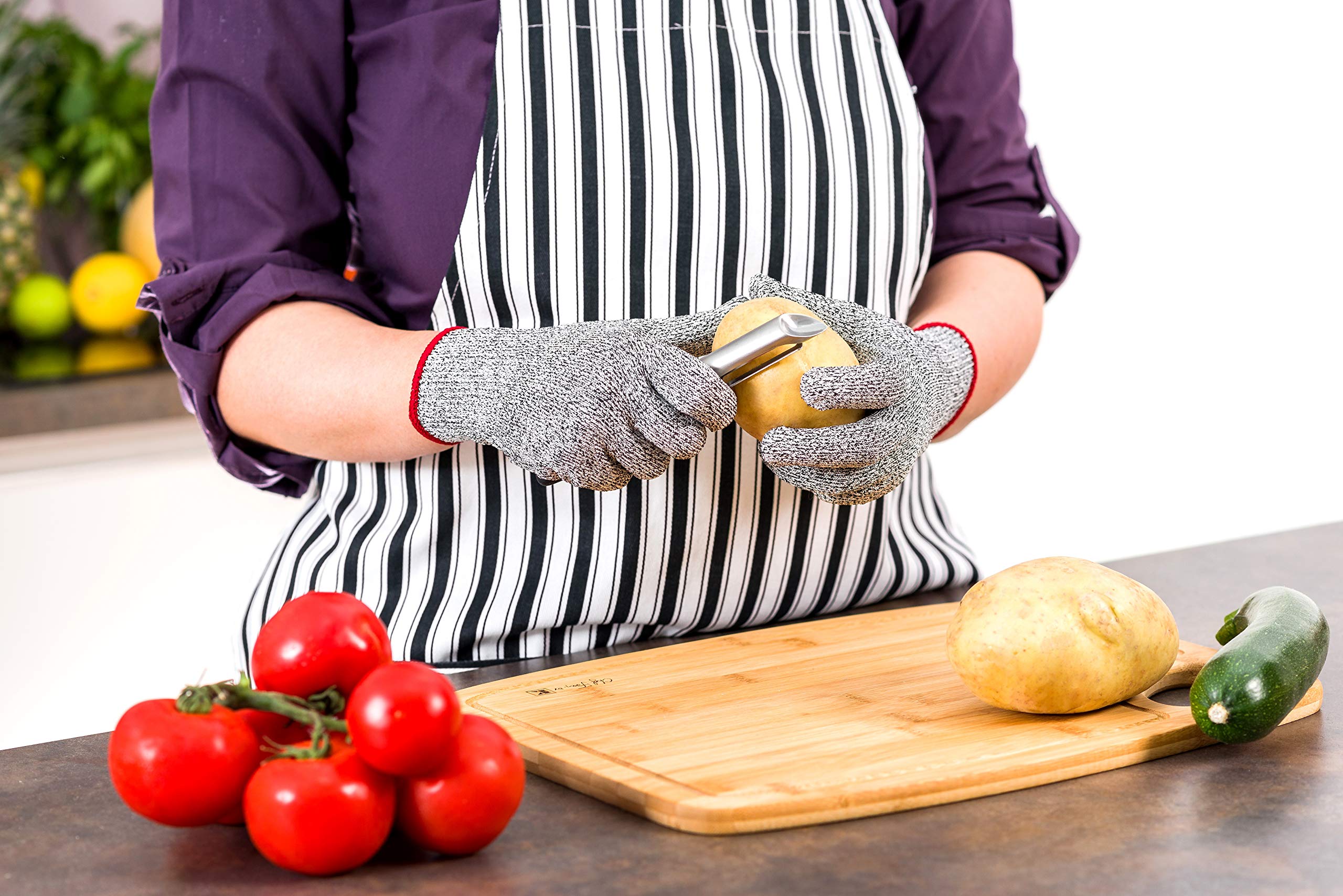 HereToGear Cut Resistant Gloves - 2 PAIRS Medium - Food Grade, Level 5 Protection - Used for Kitchen Work, Wood Carving or Sanding