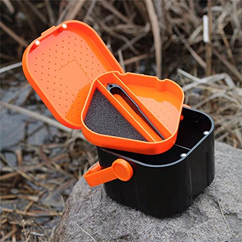 LMMDDP 10 * 10 * 7.5cm Plastic Breathable Fishing Bait Box Storage Box Fishing Tackle Box Storage Box