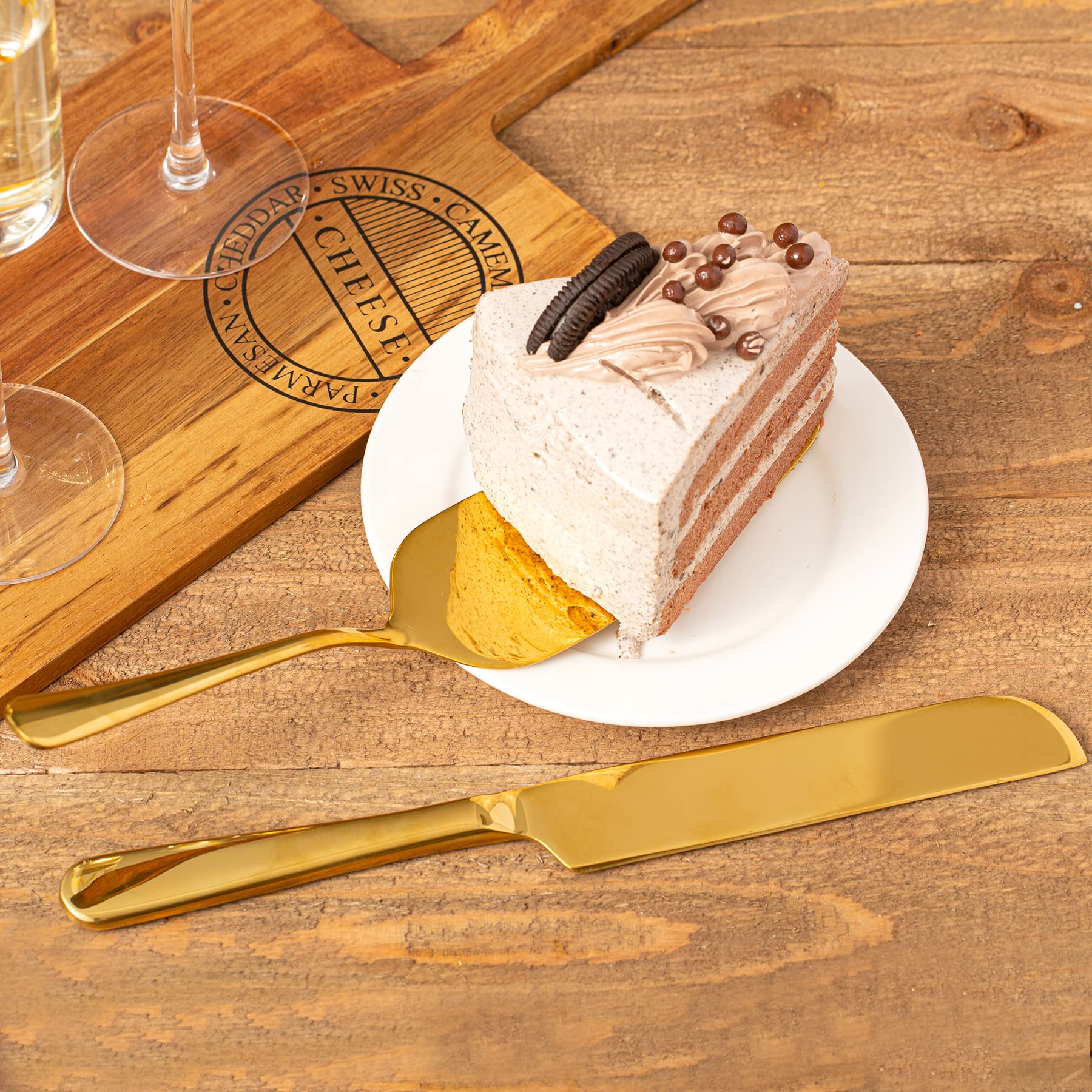 iooiluxry Wedding Cake Knife and Server Set, Mr and Mrs Champagne Flutes Wedding Glasses for Bride and Groom, Cake Cutting Set for Wedding Bridal Shower Gifts