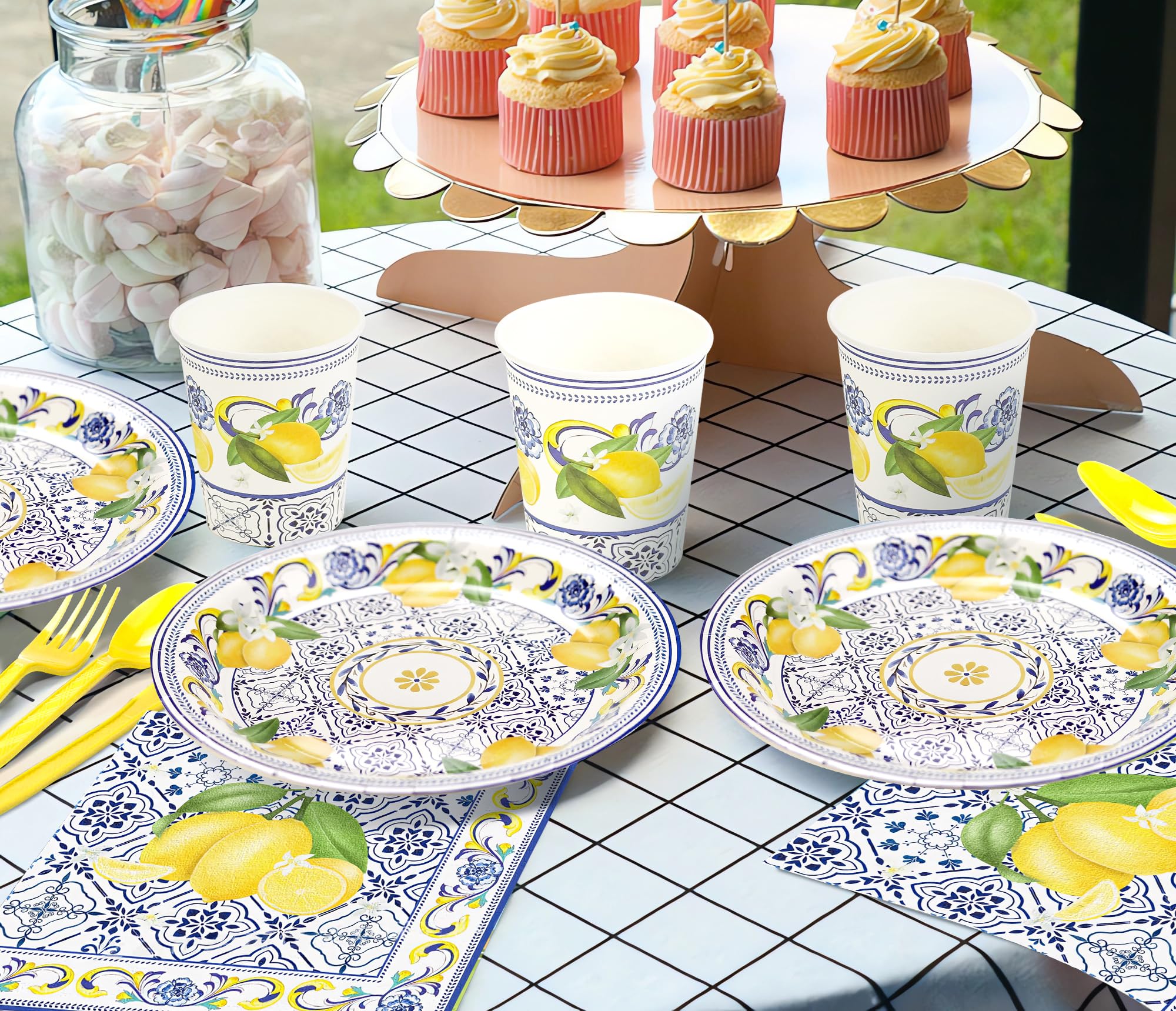 Owelleny Lemon Bridal Shower Decorations Tableware - She Found Her Main Squeeze Bridal Shower Party Supplies, Paper Plate, Napkin, Cup, Disposable Cutlery, Lemon Party Decorations Supplies | Server 24