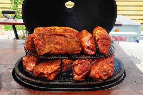 Primo 778 Extra-Large Oval Ceramic Charcoal Smoker Grill