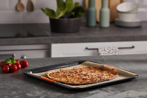 Le Creuset Toughened Non -Stick Bakeware Rectangular Baking Sheet - 31 cm