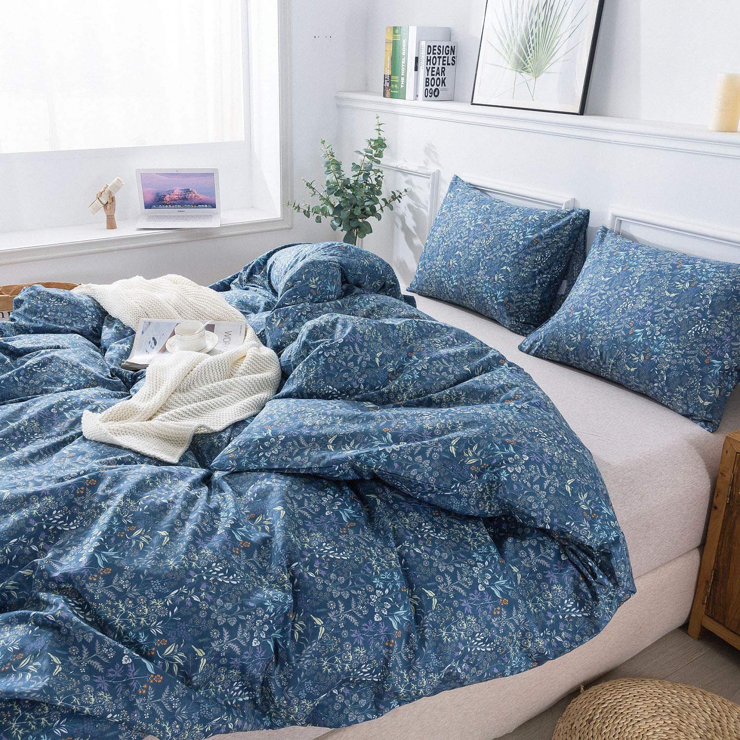 HoneiLife Duvet Cover Set - 100% Cotton Herbs Pattern Comforter , Soft and Breathable Bedding Set with Zipper Closure & Corner Ties, 3pcs(1Duvet Cover+2 Pillow Case)-Blueblack, King