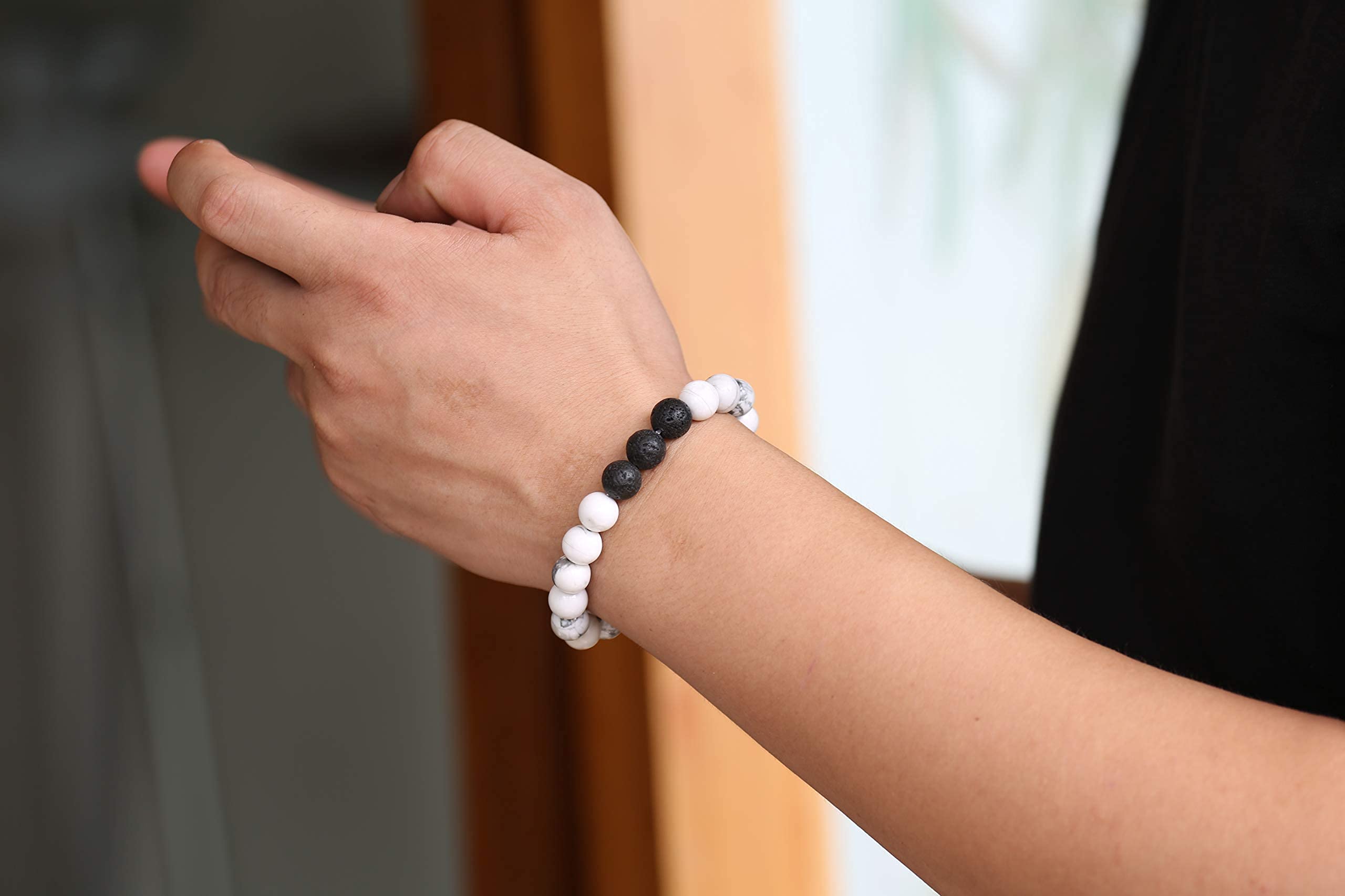 HEDQFM 2pcs 10mm Howlite bracelet Lava Bead Bracelets Natural Volcanic Rock Aromatherapy Essential oil Diffuser Bracelet White Turquoise Yoga Bangle Couples Men Women Gift