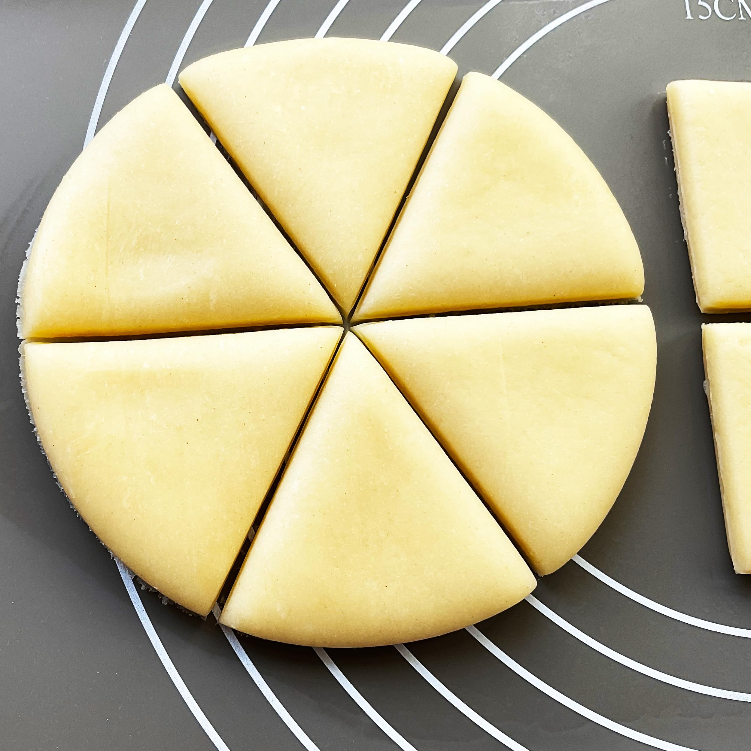 Multi 2.5" 6 Slice Pizza Pie Cookie Cutter, Multicutter for Pumpkin or Apple Pie Cookies, Orange or Watermelon Slices, 6 pcs Cookie Puzzle, Dough, Fondant (Pizza Pie (2.5" slices))