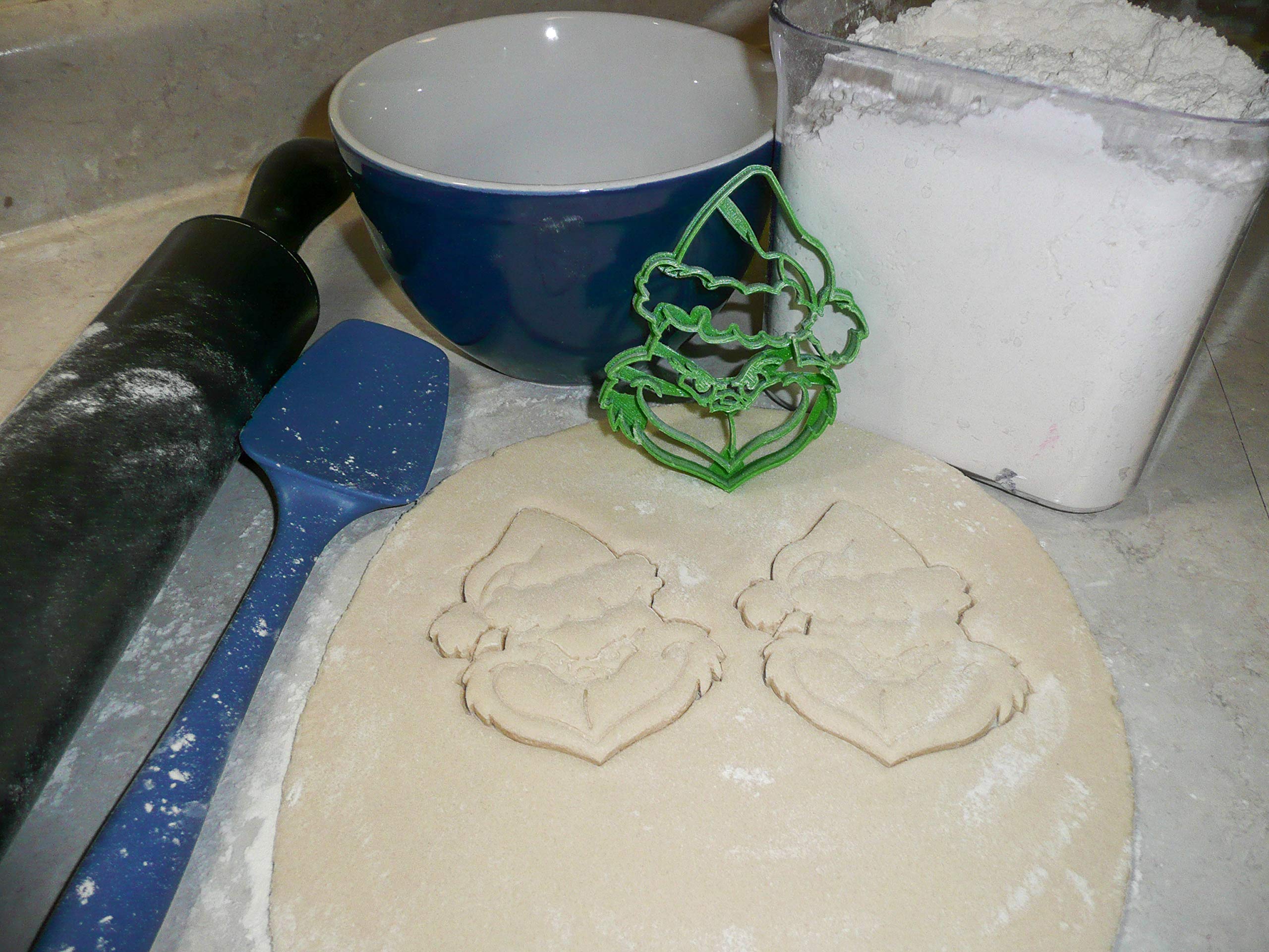 INSPIRED BY GRINCH HEAD DR SEUSS THEME CHARACTER CHRISTMAS COOKIE CUTTER MADE IN USA PR682