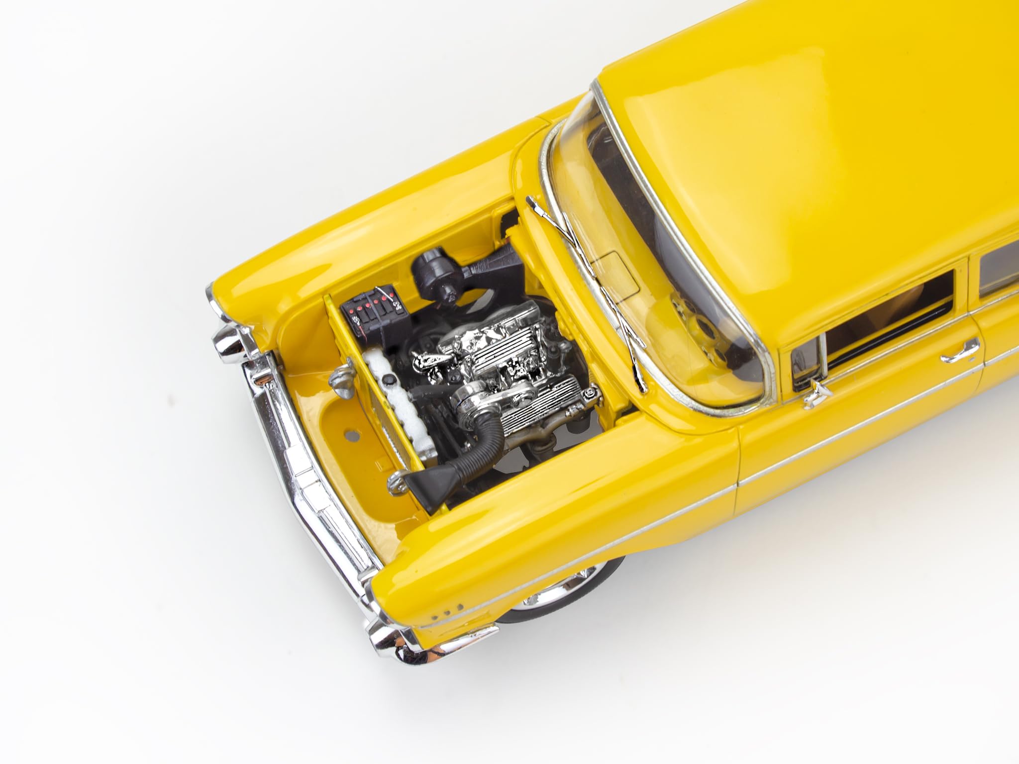 Revell Level 5 Model Kit 1957 Chevrolet Bel Air 2-in-1 Kit 1/25 Scale Model
