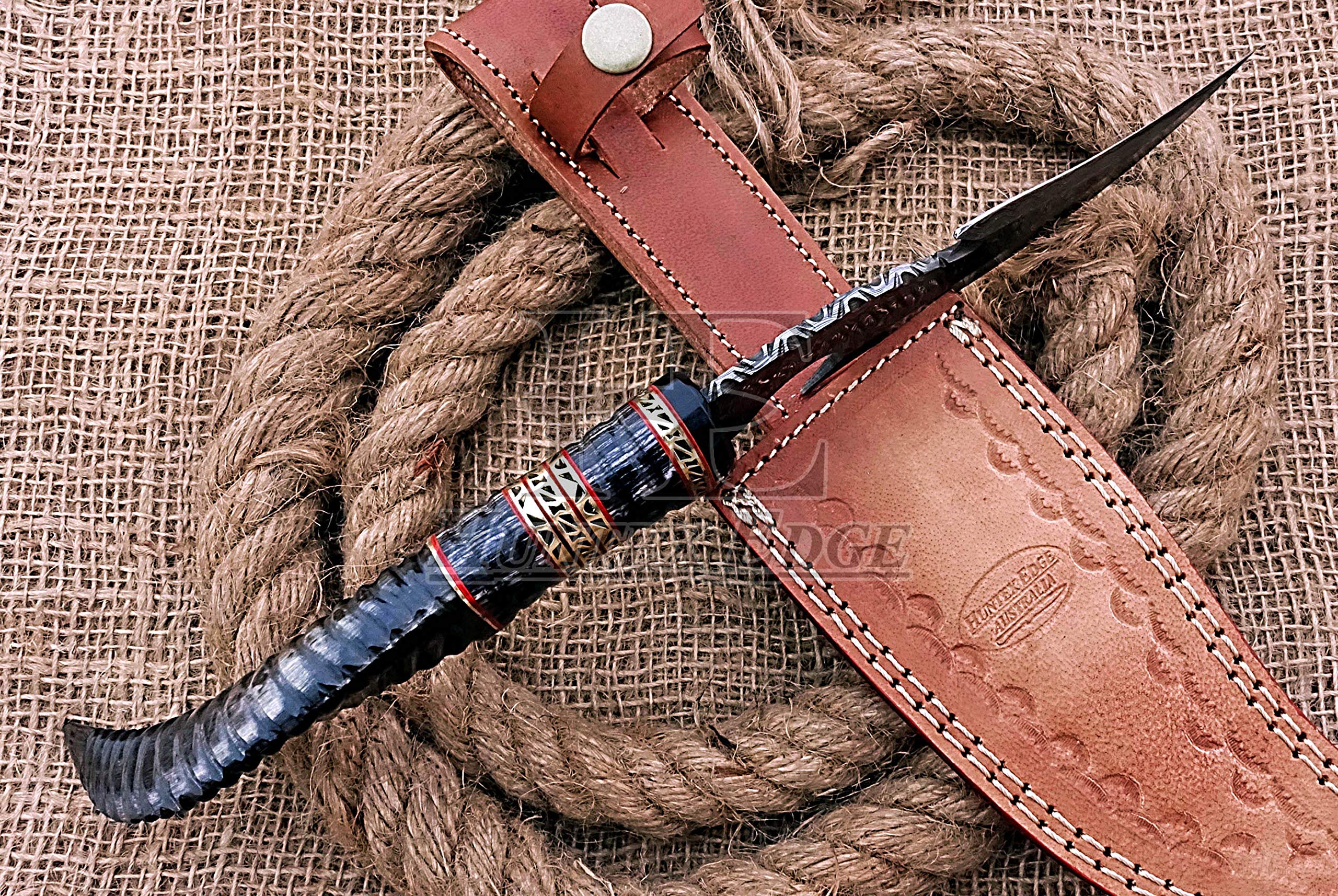 HUNTEX Unique Custom Handmade Hand Forged Ladder Pattern Damascus Steel 12.5 Inch Long Full Tang Buffalo Horn Handle Razor Sharp Hunting Camping Hunter's Gut Hook Knife with Genuine Leather Sheath