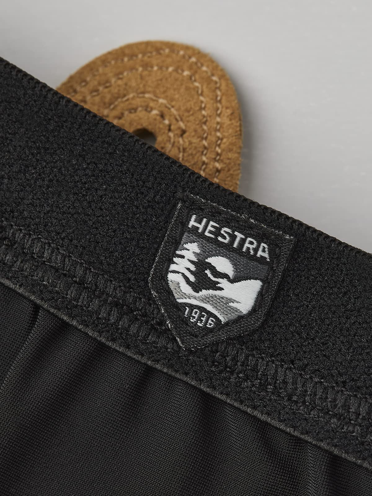 Hestra Nimbus Gloves - 5-Finger Glove for Hiking, Biking and Other Outdoor Activities - Black - 8