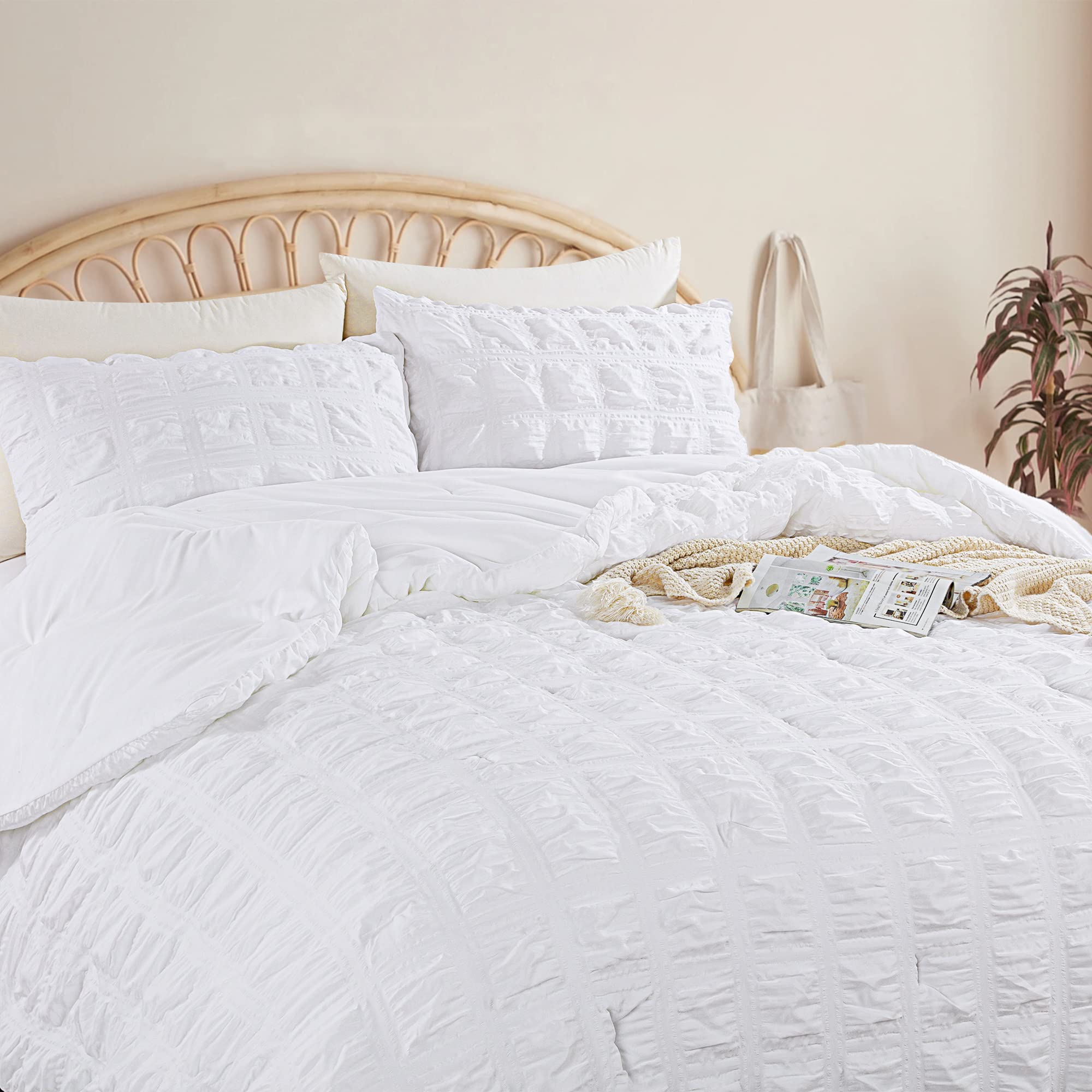 HOMBYS 120x120 Oversized King Seersucker White Comforter Set, Textured Boho Bedding Comforter for California King Bed, Shabby Chic Beding Sets with 2 Matching Pillow Cases