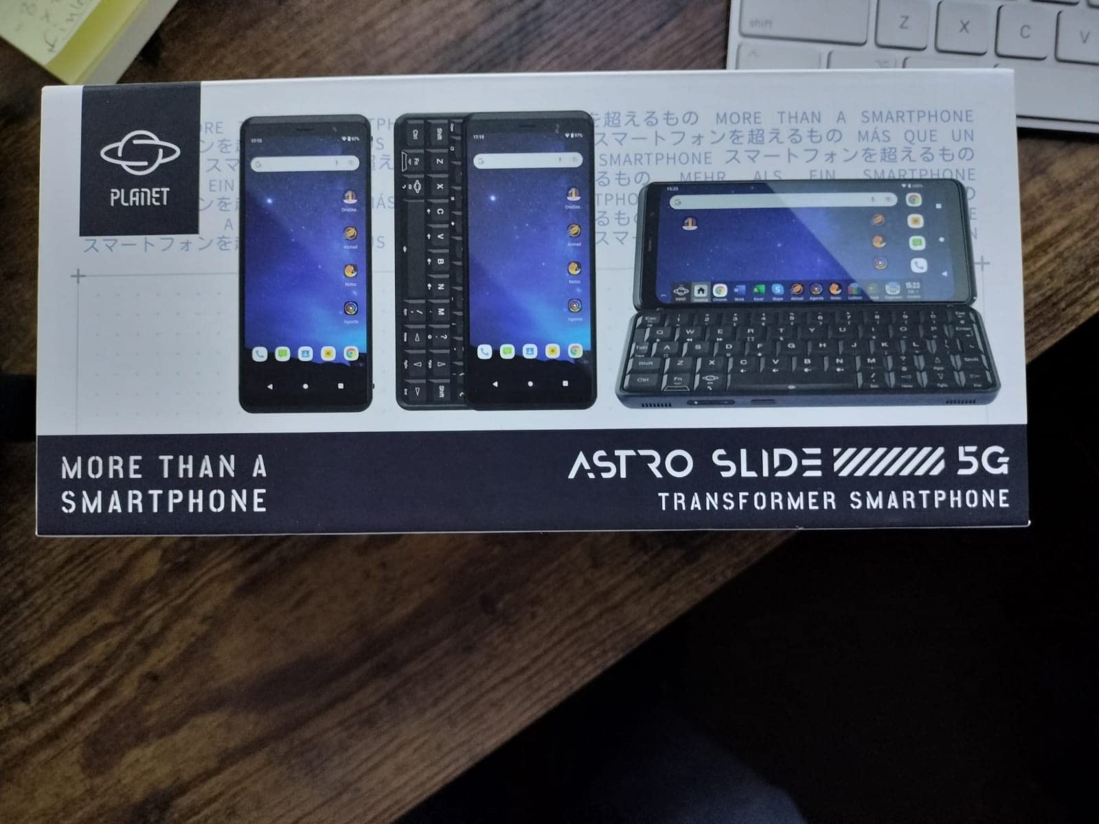 Planet Computers ASTRO SLIDE 5G US Version