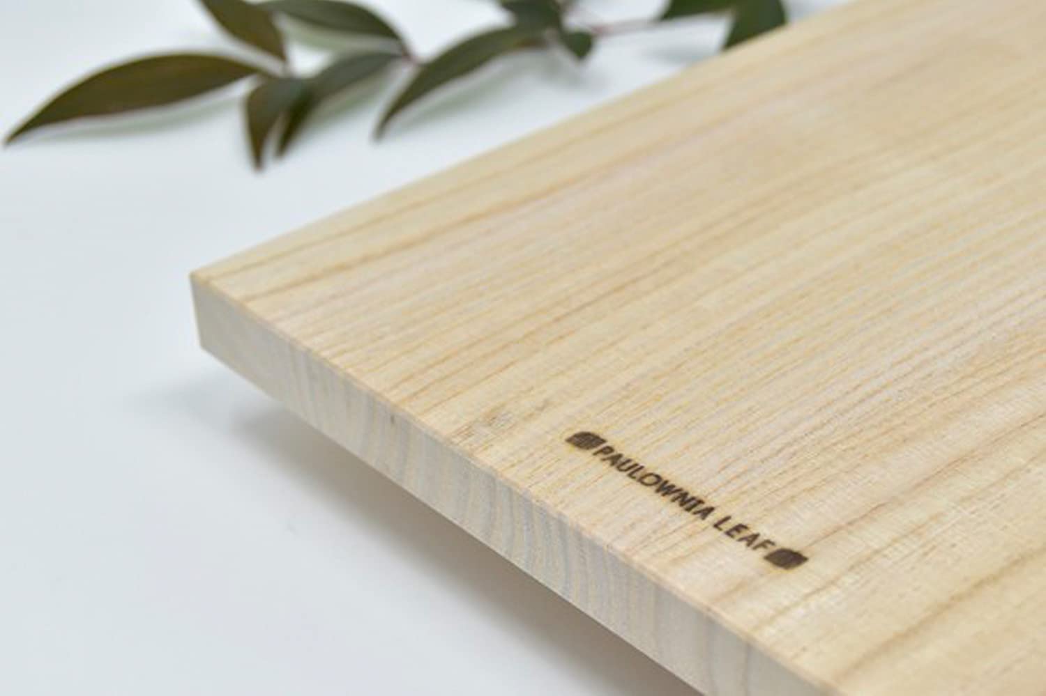Kiri (Japanese Paulownia) Wooden Cutting Board, Made in Japan, Handmade, 8.85 x 16.1 inches