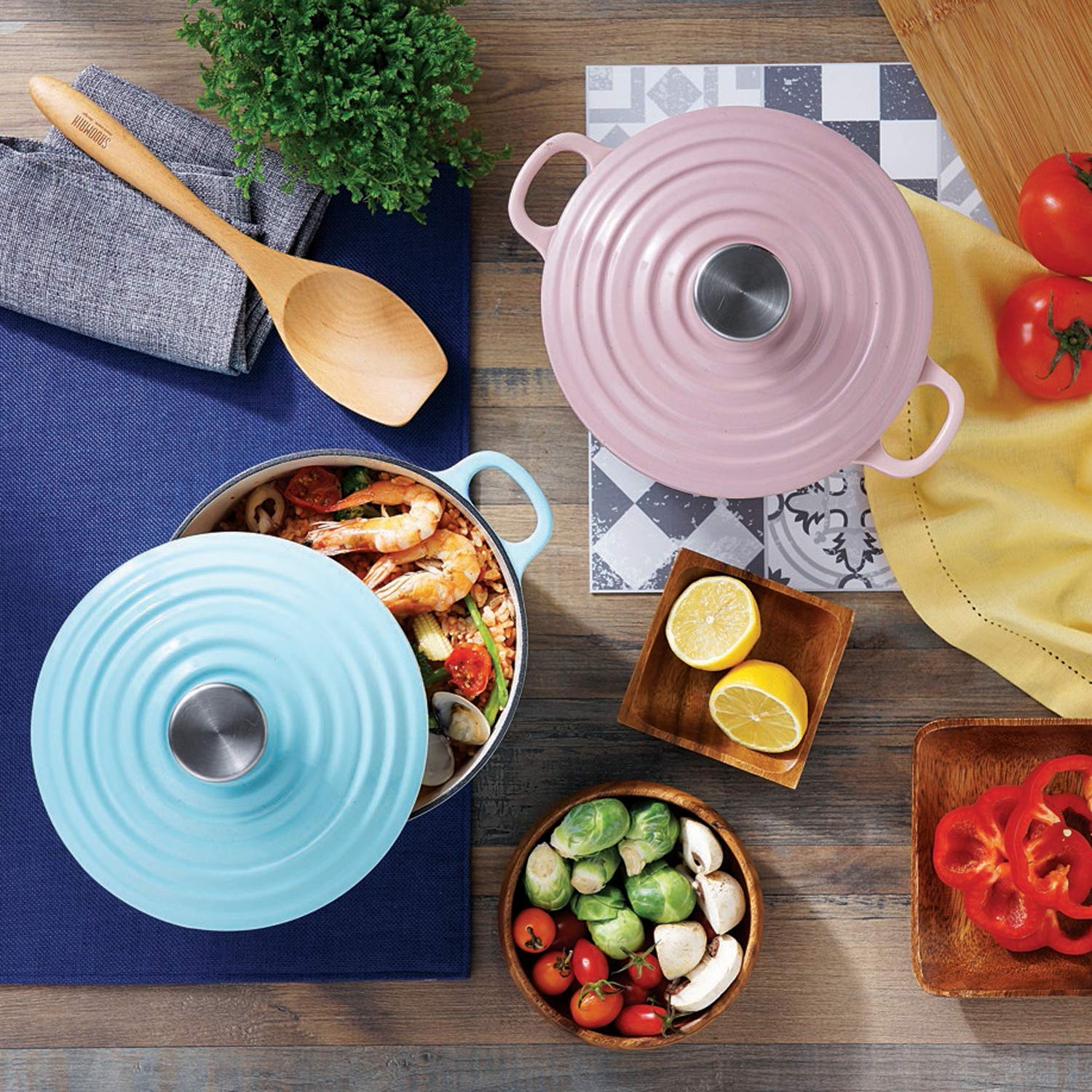 House of Living Art Dutch Oven, Enameled Cast Iron, 2.7 Quart, Pink