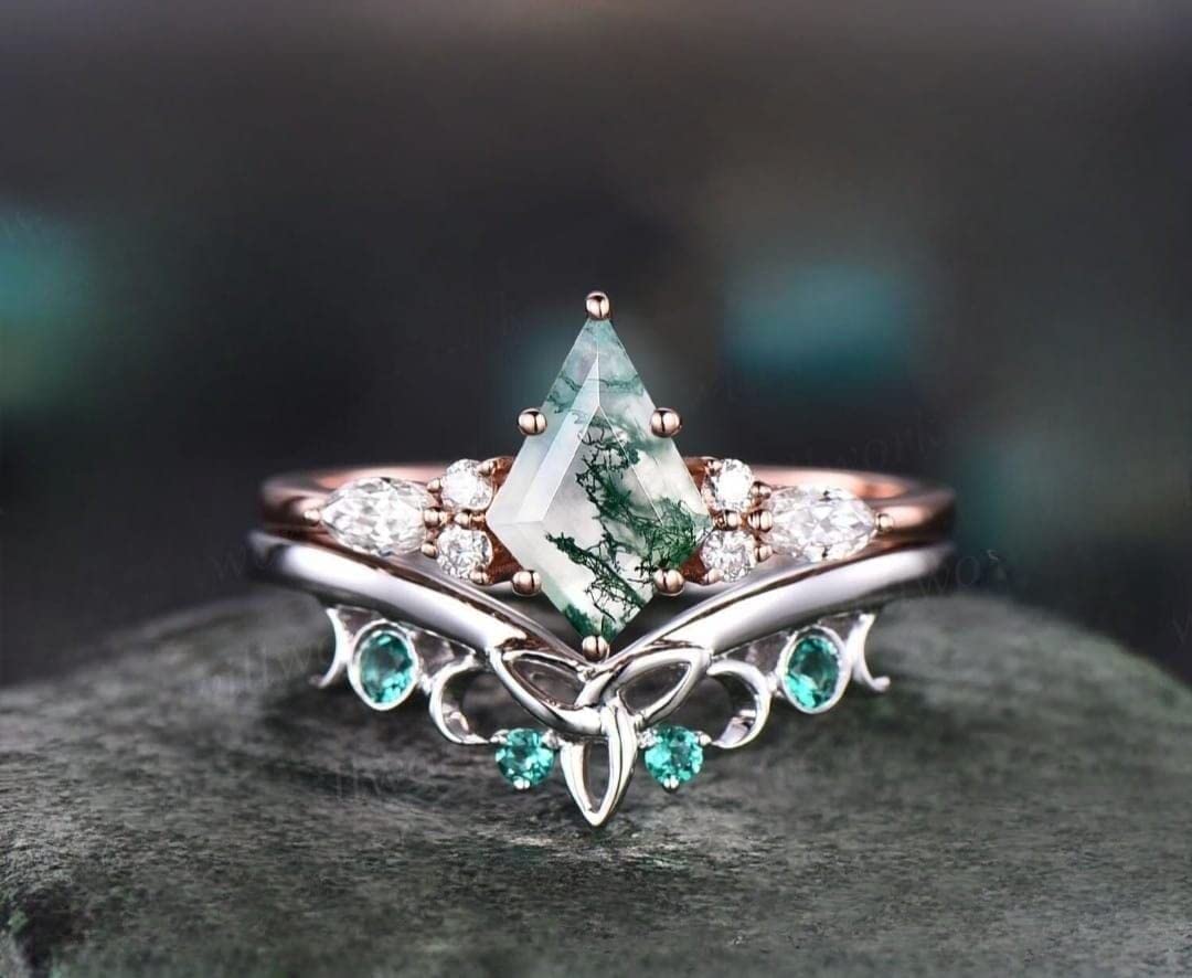 Kite shaped moss agate ring for women vintage unique green moss agate engagement ring set 14k rose gold emerald ring moissanite wedding set (rose gold, 5)