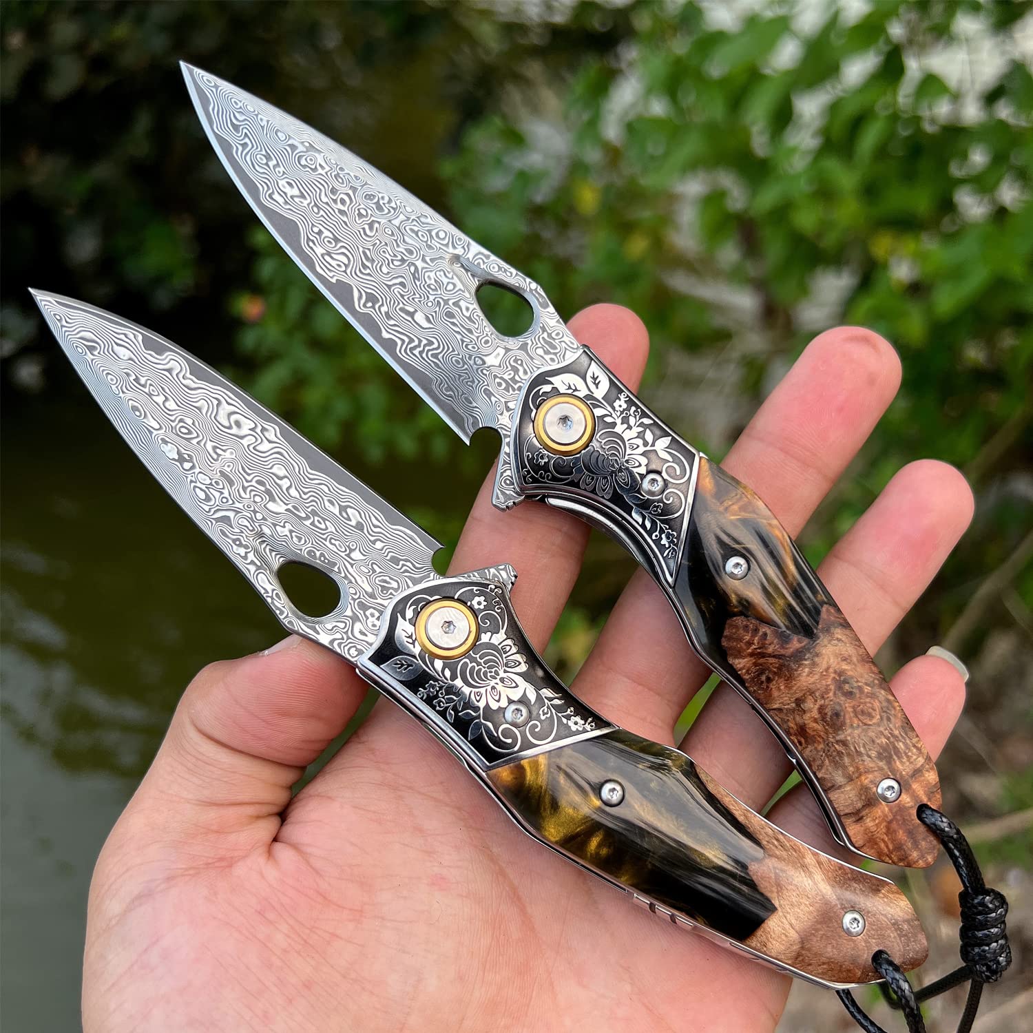 Minowe handmade Japan Damascus steel pocket knife,3.1" VG10 blade men and women Folding knife,With holster,Lining lock,resin and Maple handle,Suitable for EDC outdoor camping,go fishing hunting