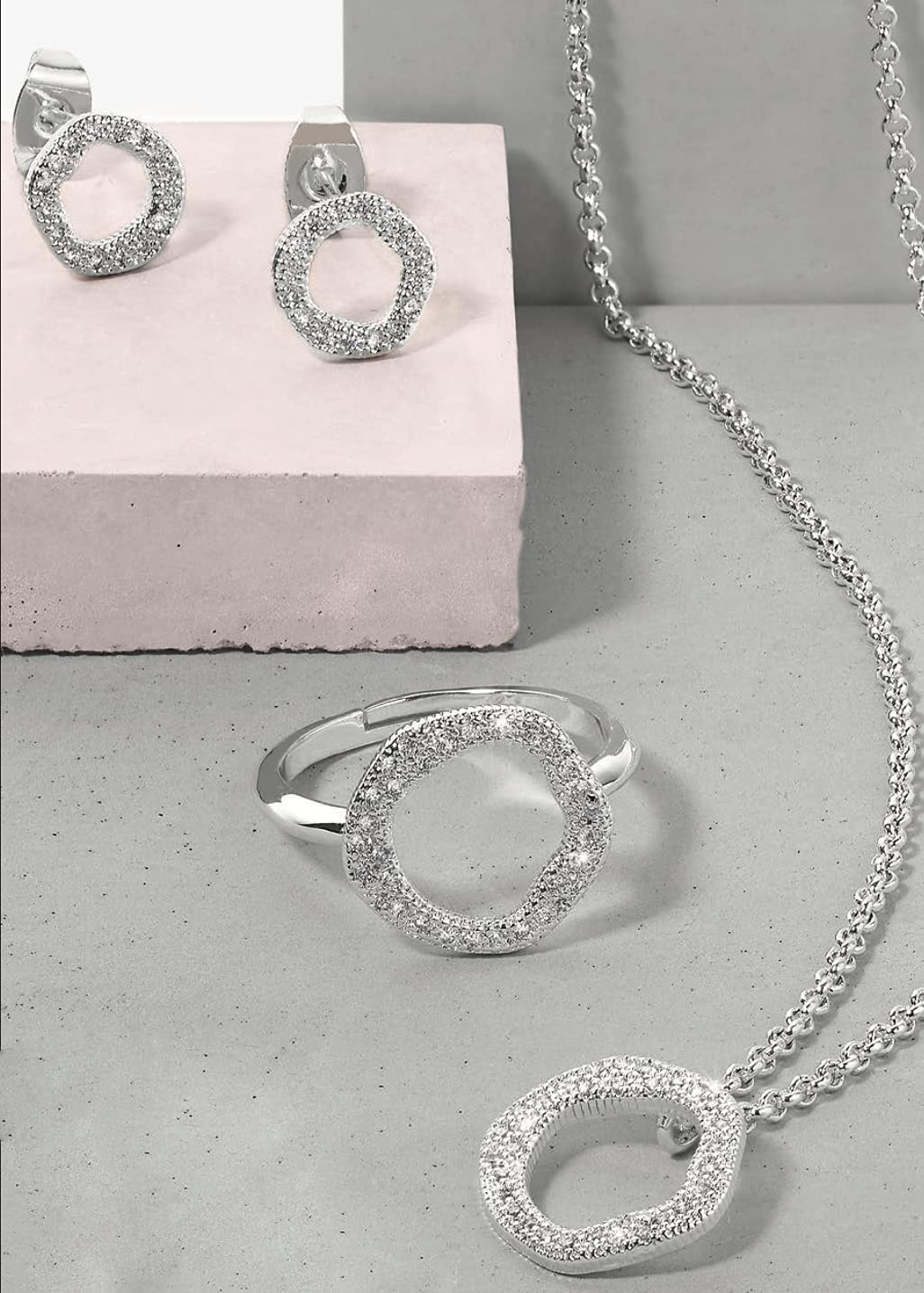 KATIE LOXTON Lucia Lustre Womens Boxed Silver Plated One Size Adjustable Band Style Ring Organic Pave Round