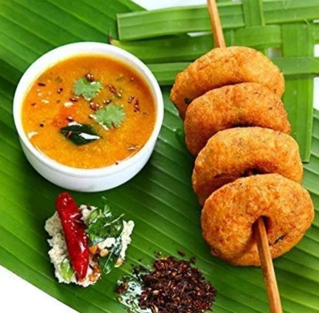 Maruti Enterprises 304 Grade Stainless Steel Medu Vada Maker | Medu Wada Maker | Donut Maker Dispenser | Stainless Steel Tool Kitchen Pastry Making | Bake Ware | South Indian Utensils β Pack of 1