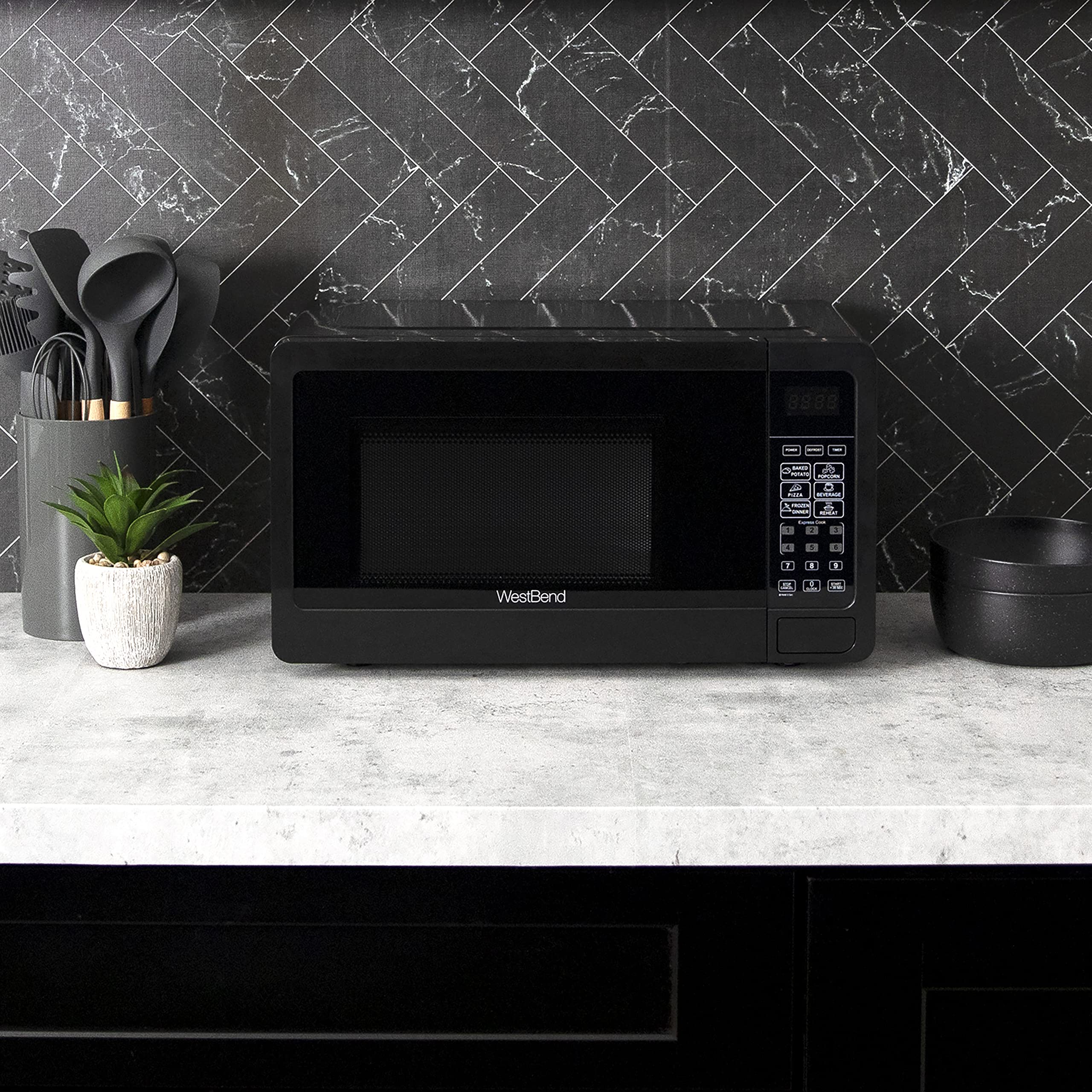 West Bend WBMW71B Microwave Oven 700-Watts Compact with 6 Pre Cooking Settings, Speed Defrost, Electronic Control Panel and Glass Turntable, Black