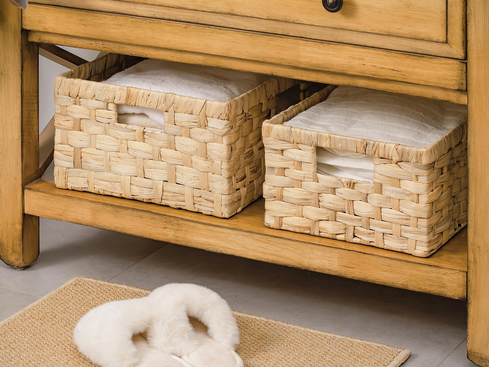 StorageWorks Wicker Basket, Hand-Woven with 3 Handles, Laundry Baskets for Organizing, Water Hyacinth Storage Baskets, 1-Pack, 15 ¼" L x 11 ¼" W x 7" H