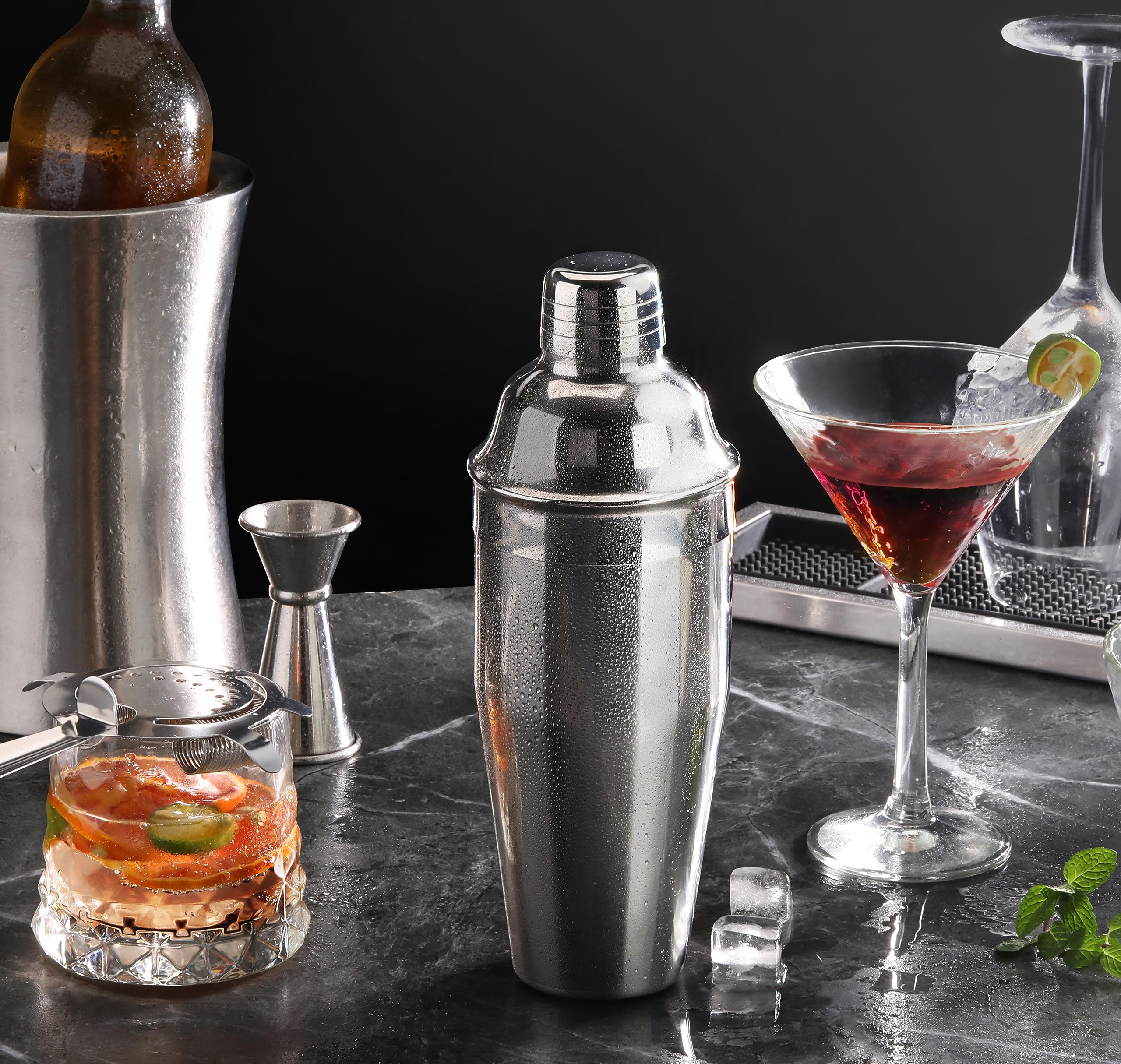 New Star Foodservice 48414 Stainless Steel Cocktail Shaker, 25 oz, Silver