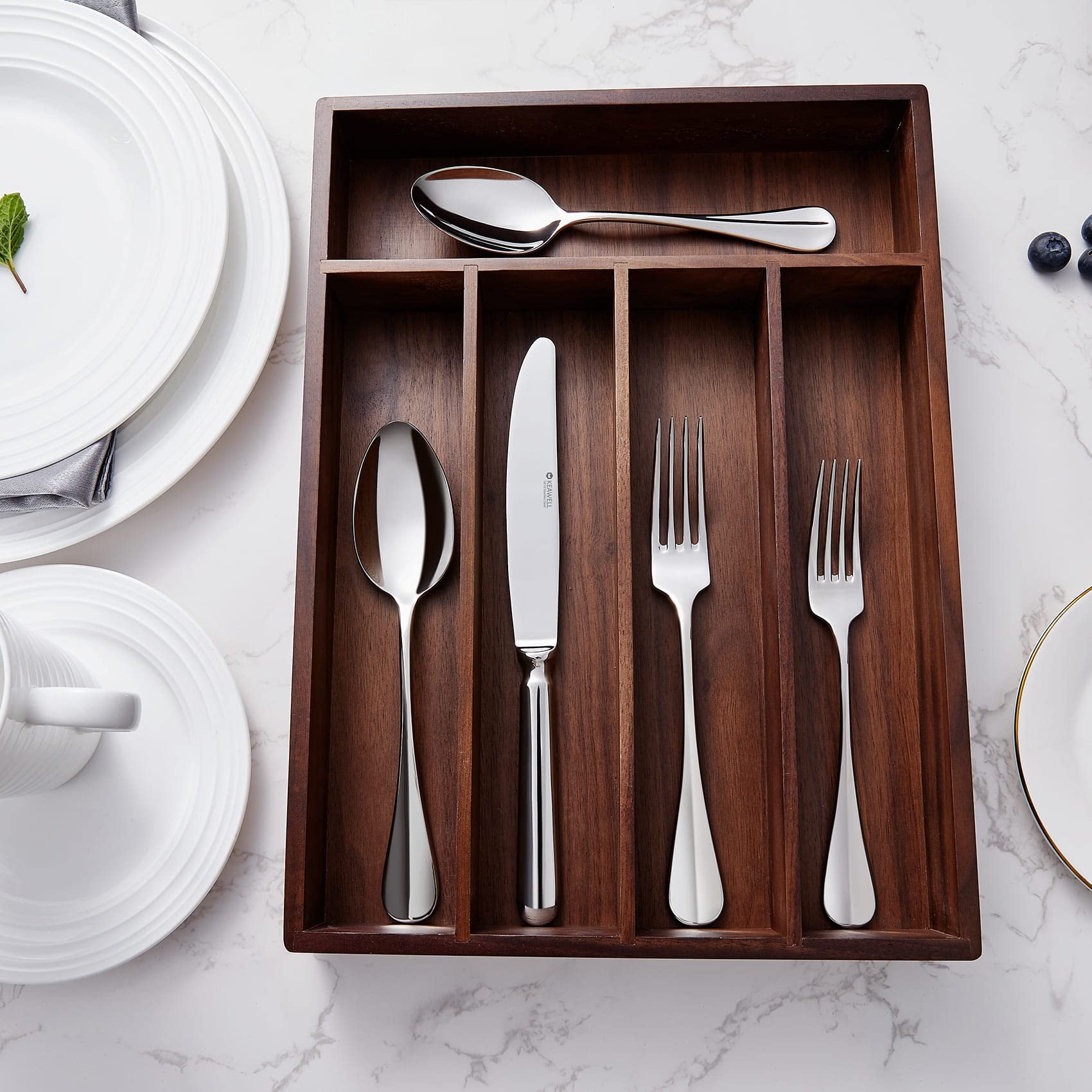 KEAWELL Premium Anne Fork Set, Set of 4, 18/10 Stainless Steel, Mirror Polished, Dishwasher Safe, Exceptional Fork Set, Perfect for Formal Dining (8.1" Dinner Fork)