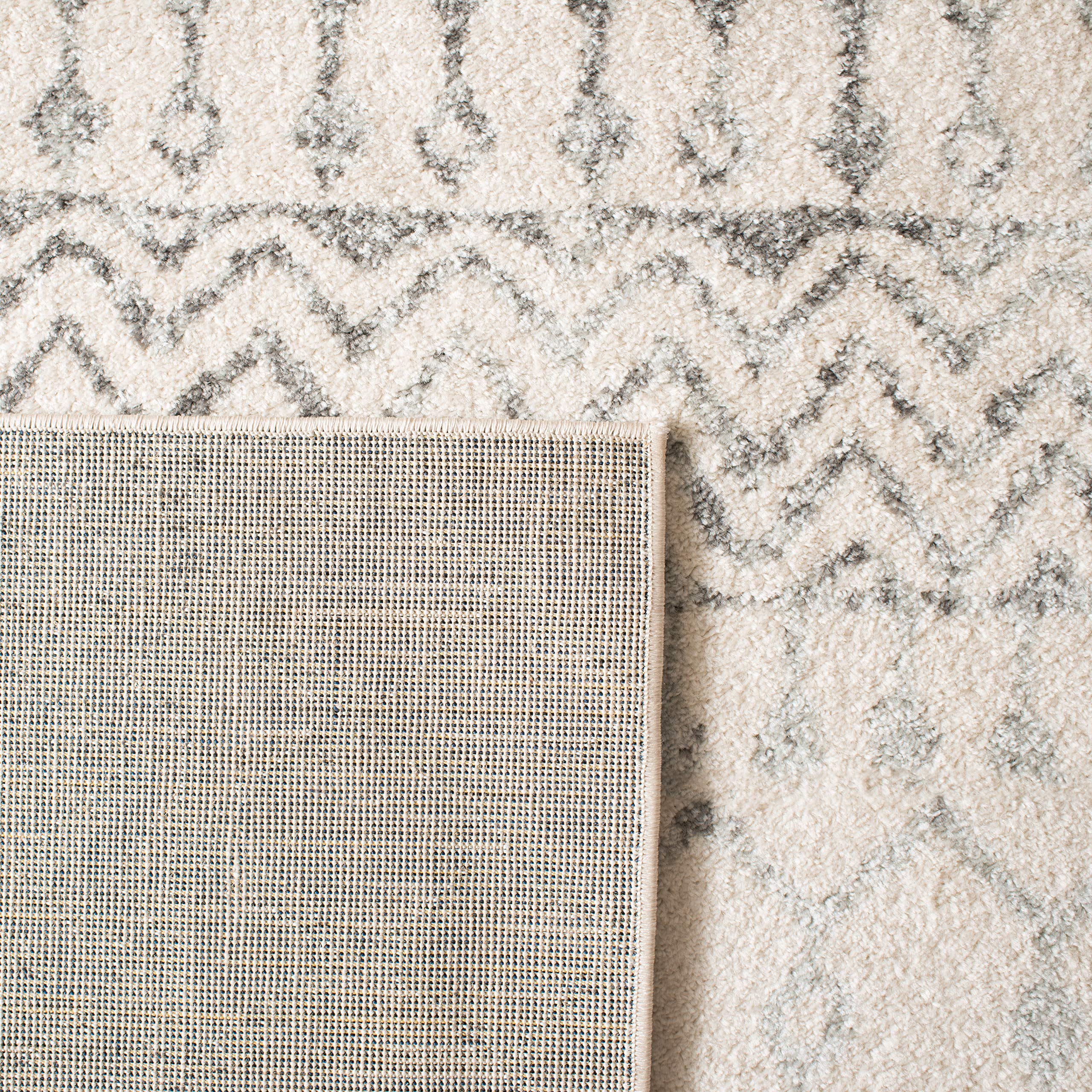 SAFAVIEH Tulum Collection 5' Square Ivory/Grey TUL270A Moroccan Boho Distressed Non-Shedding Living Room Bedroom Area Rug