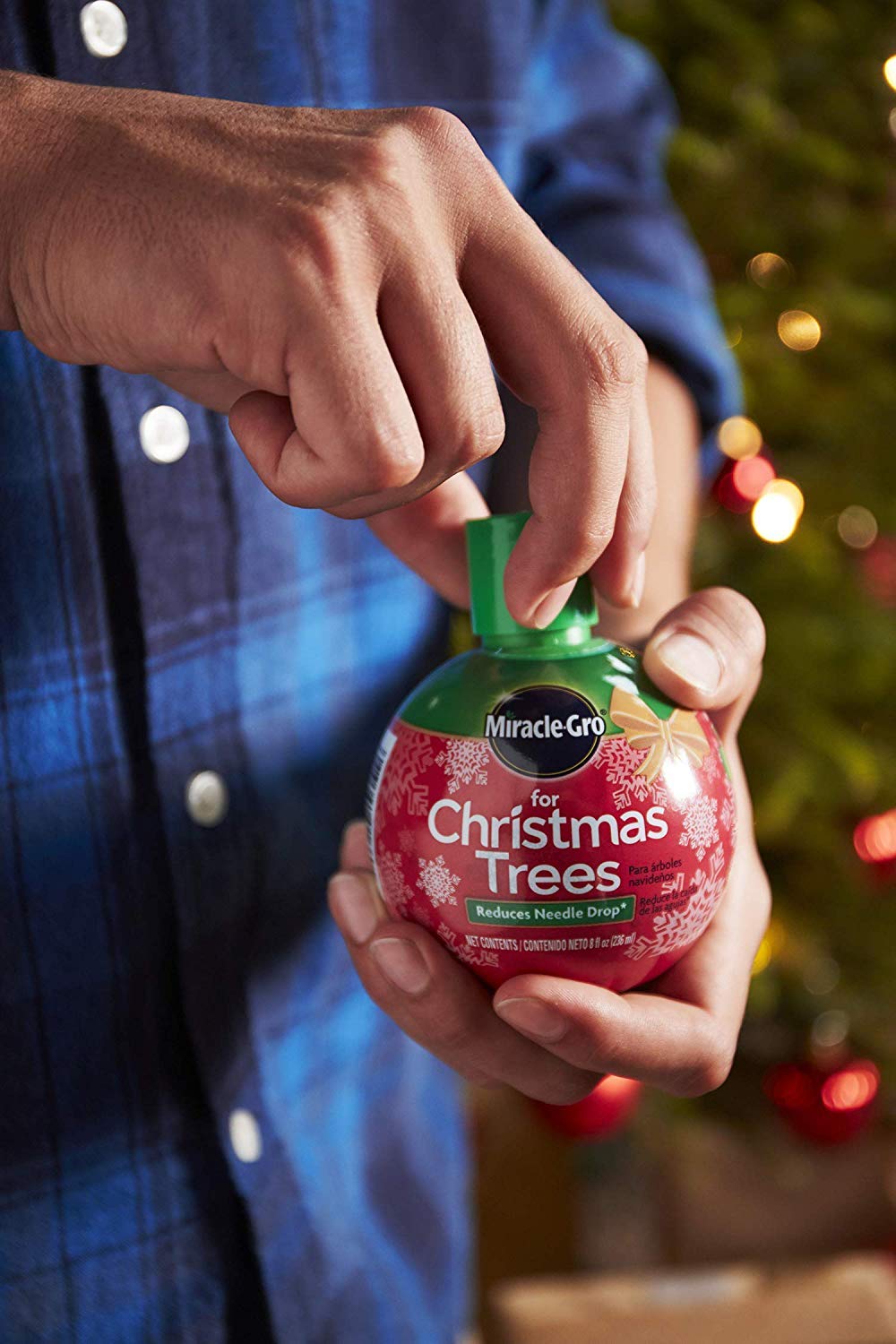 Miracle-Gro for Christmas Trees Plant Food, Hydrates Trees and Keeps Christmas Trees Green All Holiday Season, 2-Pack