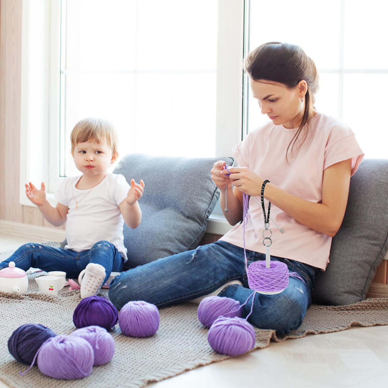 Portable Wrist Yarn Ball Holder with Wrist Strap, Acrylic Wrist Yarn Dispenser Stand & Metal Ring Mini Crochet Yarn Organizer Storage Prevents Tangling & Misalignment for Knitting Supplies