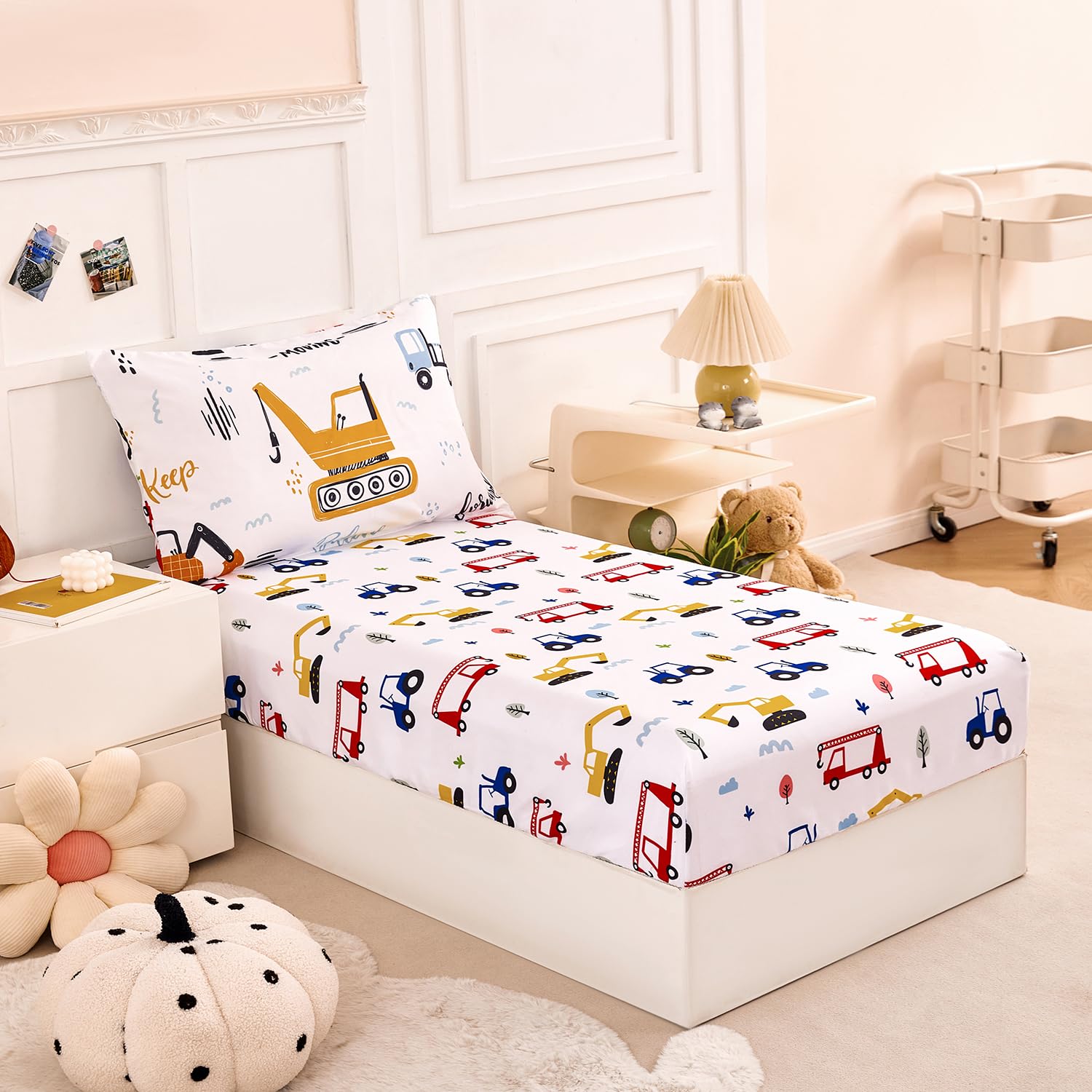 PERFEMET 4 Piece Boys Twin Bedding Sets Car Printed on White Kids Comforter Set for Boys Reversible Cartoon Tractors Bed in A Bag Comforter Set with Sheets (Car Pattern, Twin)