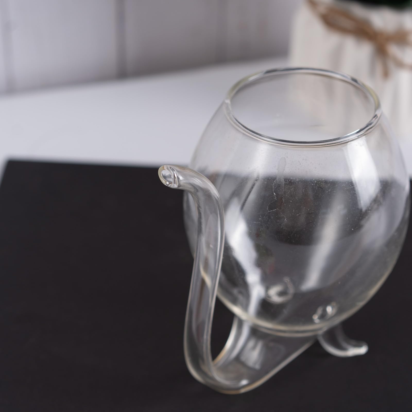 INTOWALK Vampire Wine Glass Cup With Built-in Straw Creative Fancy Fun Cocktail Glasses for Juice, Wine (300ml/10oz) - 2 Pack