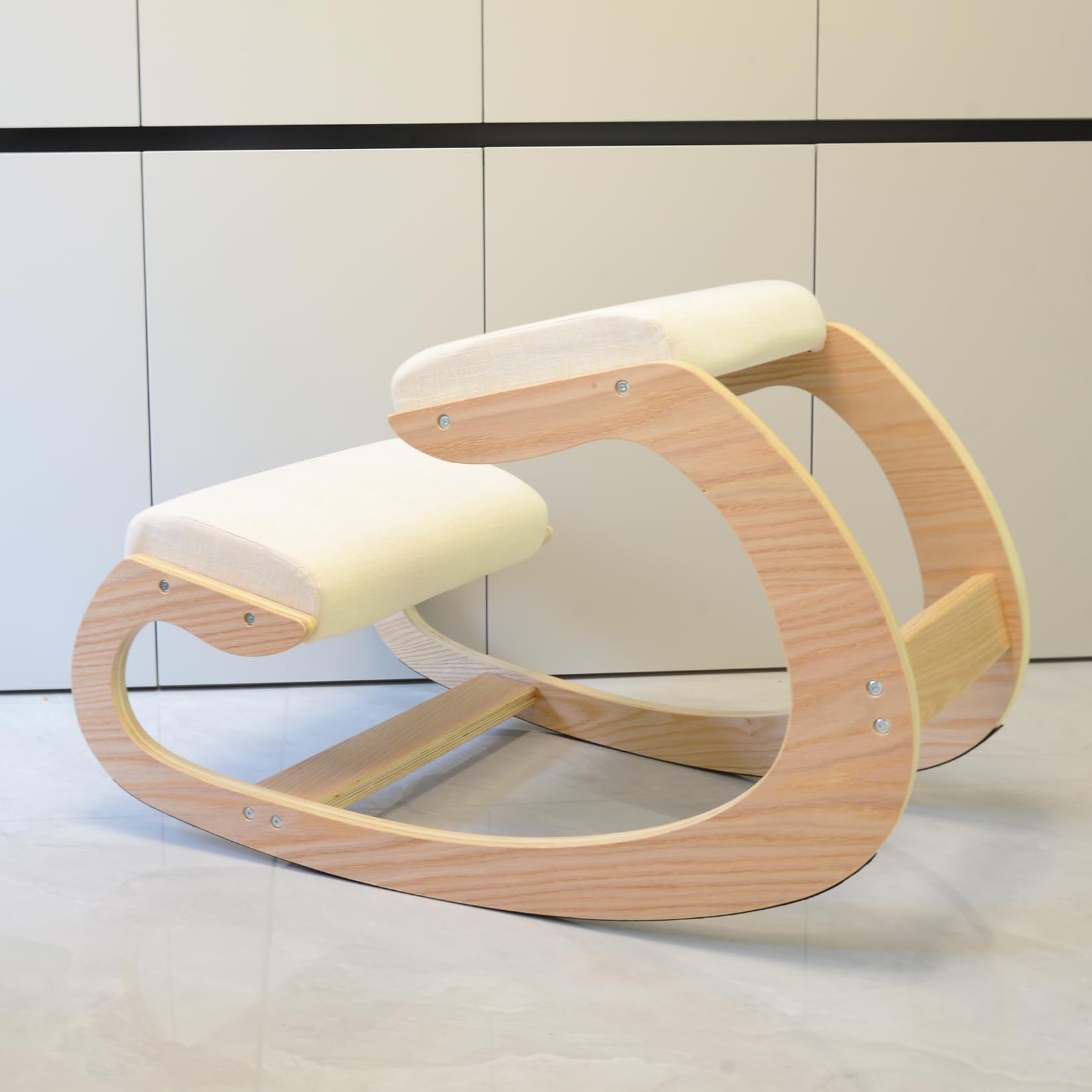 QIUJIARUI Ergonomic Kneeling Chair with Comfort Cushion,Wooden Rocking Seat for Improved Posture – Perfect for Home and Office Use (Beige)